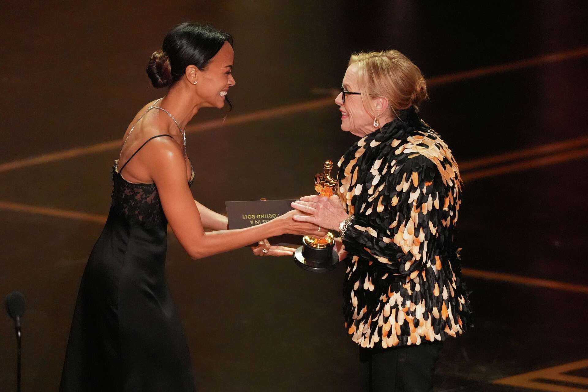 Amy Madigan wins Oscar for best supporting actress in ‘Weapons,’ 40 ...