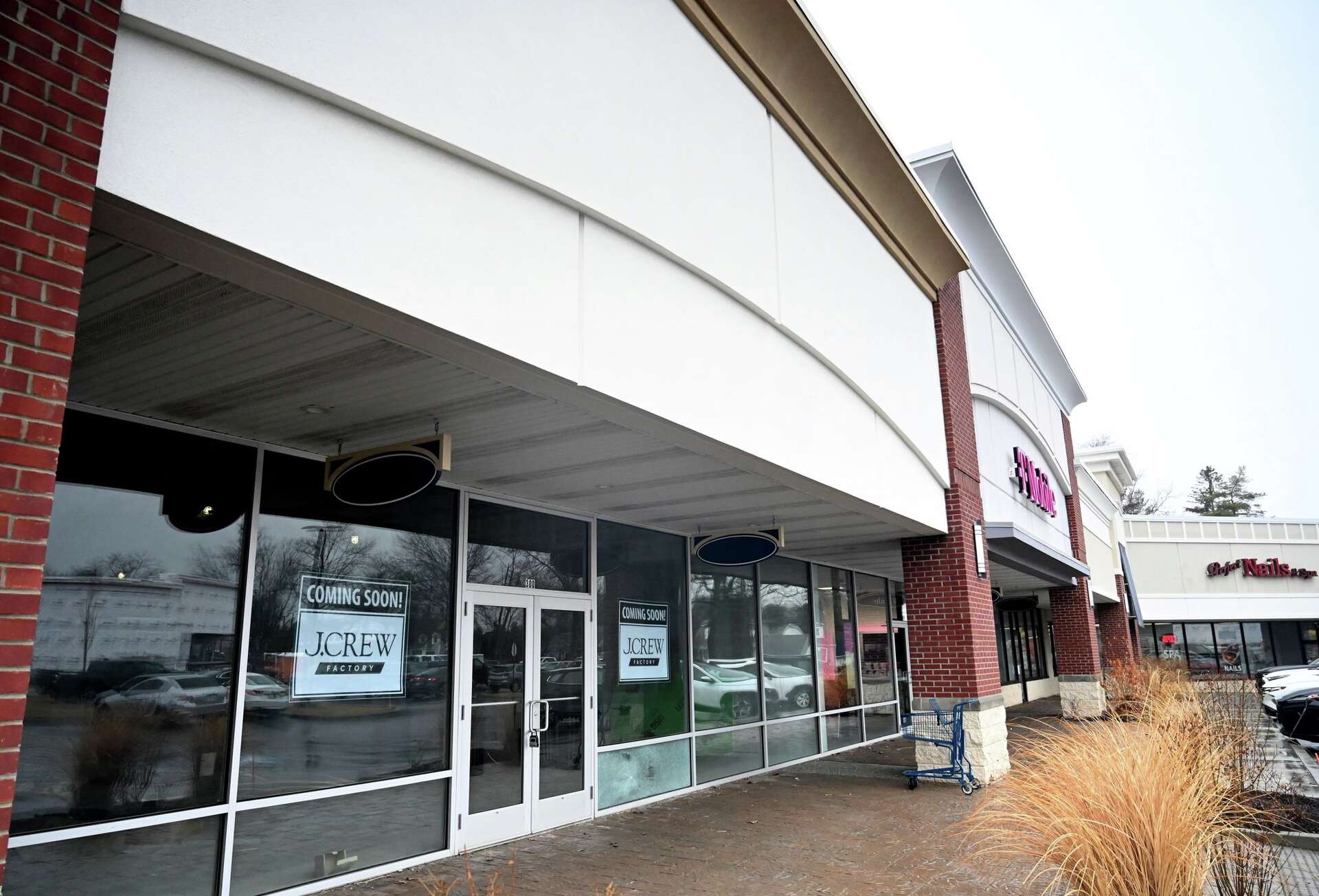 J.Crew Factory opening at Glenmont Plaza