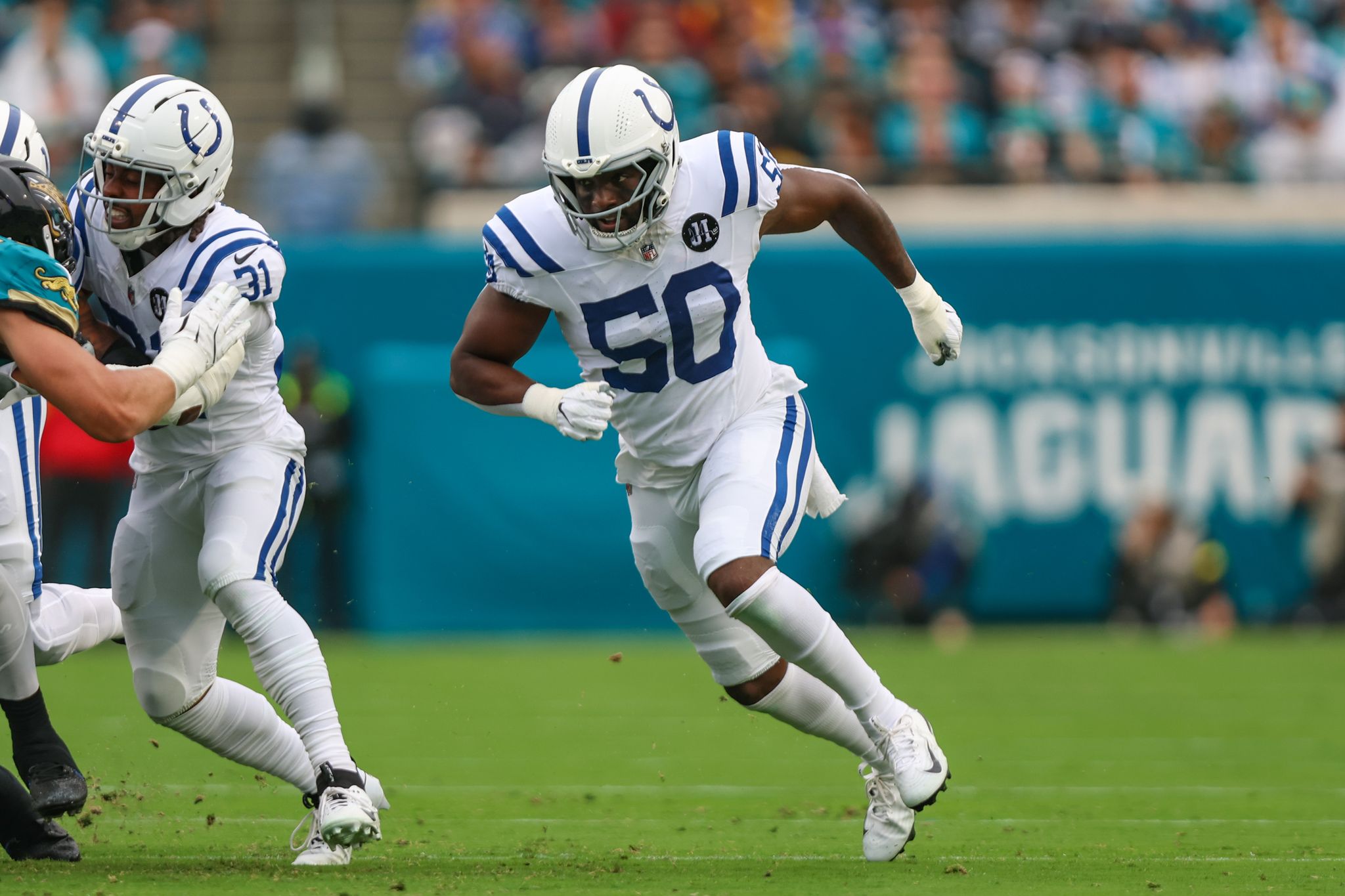 Raiders sign special teams standout Segun Olubi