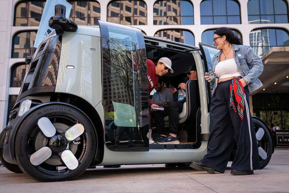 Amazon's Zoox to begin robotaxi testing in Austin