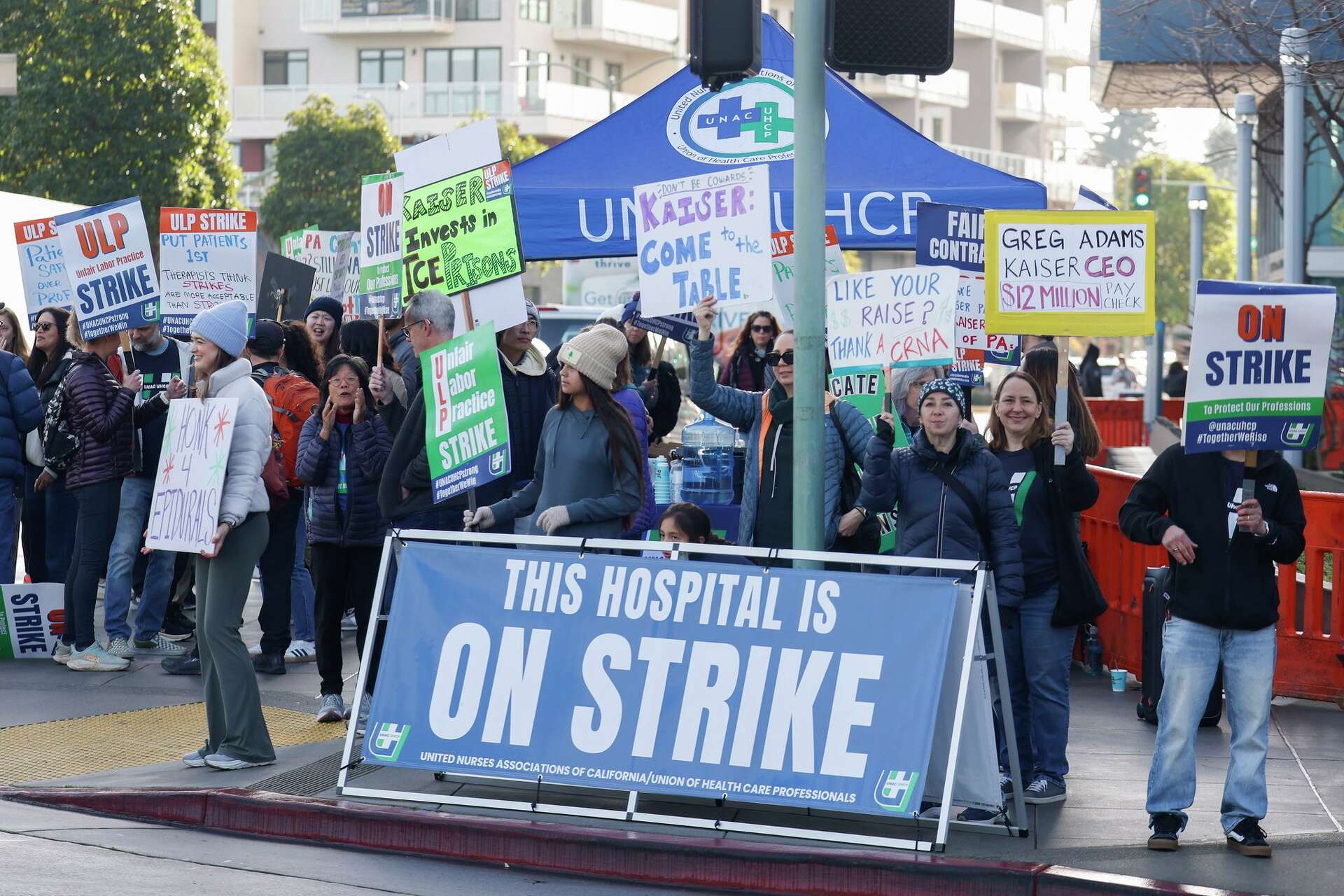 Kaiser nurses join Northern California strike over AI