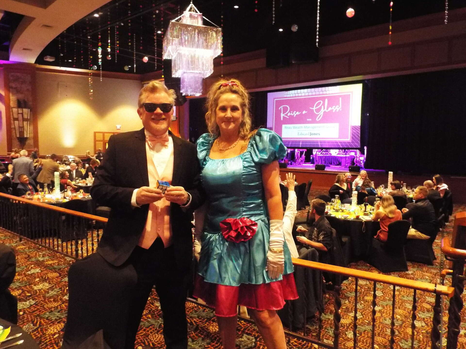 Manistee Chamber gala celebrates local businesses with ’80s prom theme