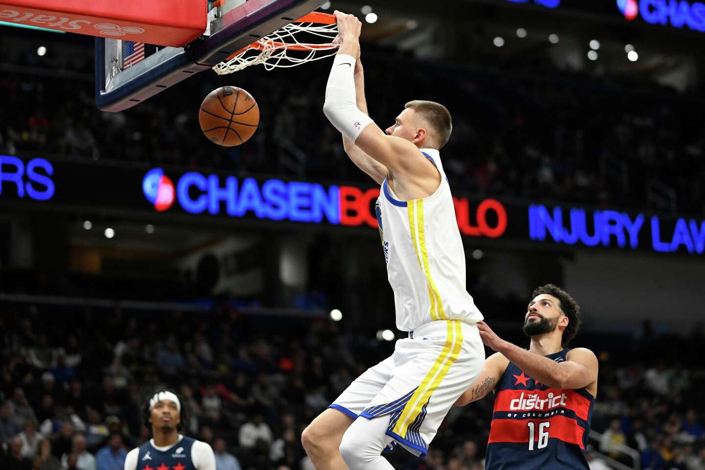 Warriors beat Wizards to snap skid, give Steve Kerr his 600th victory