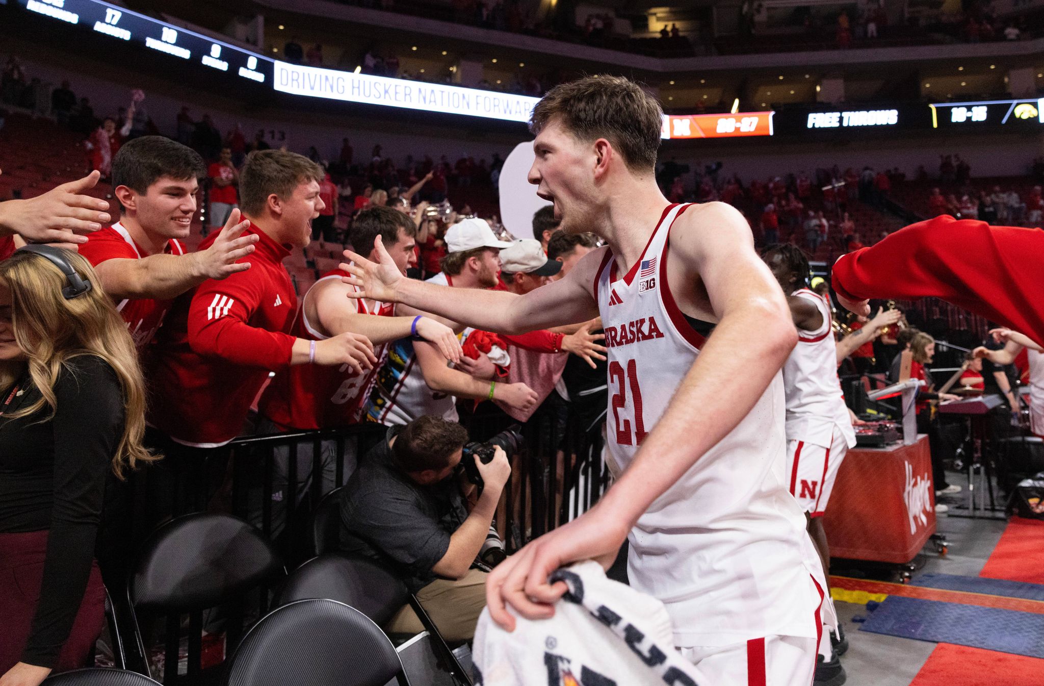 March Madness has brought nothing but sadness to Nebraska so far. Is ...