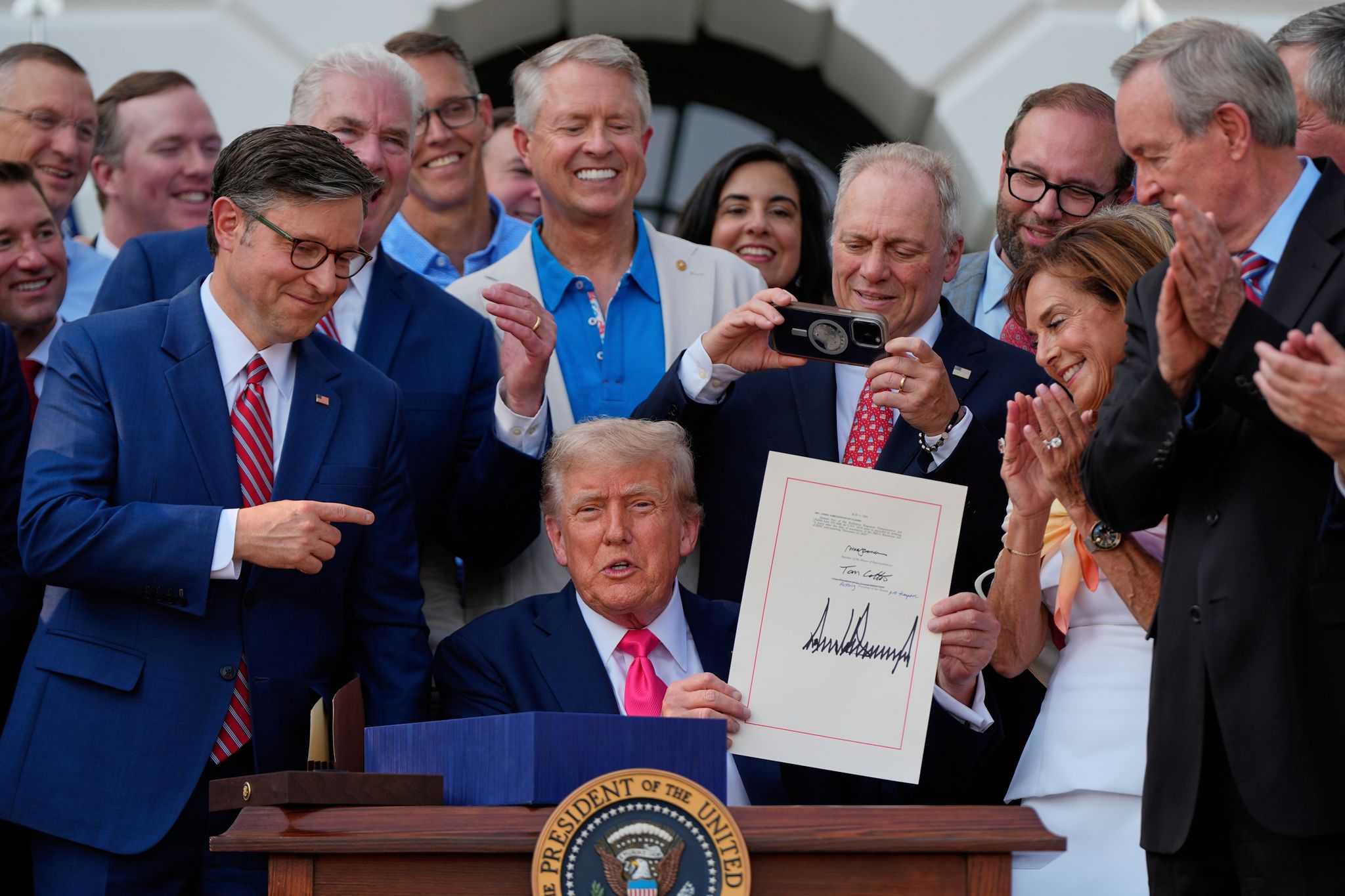 Trump's tax law changes may increase the number of donors, but reduce ...