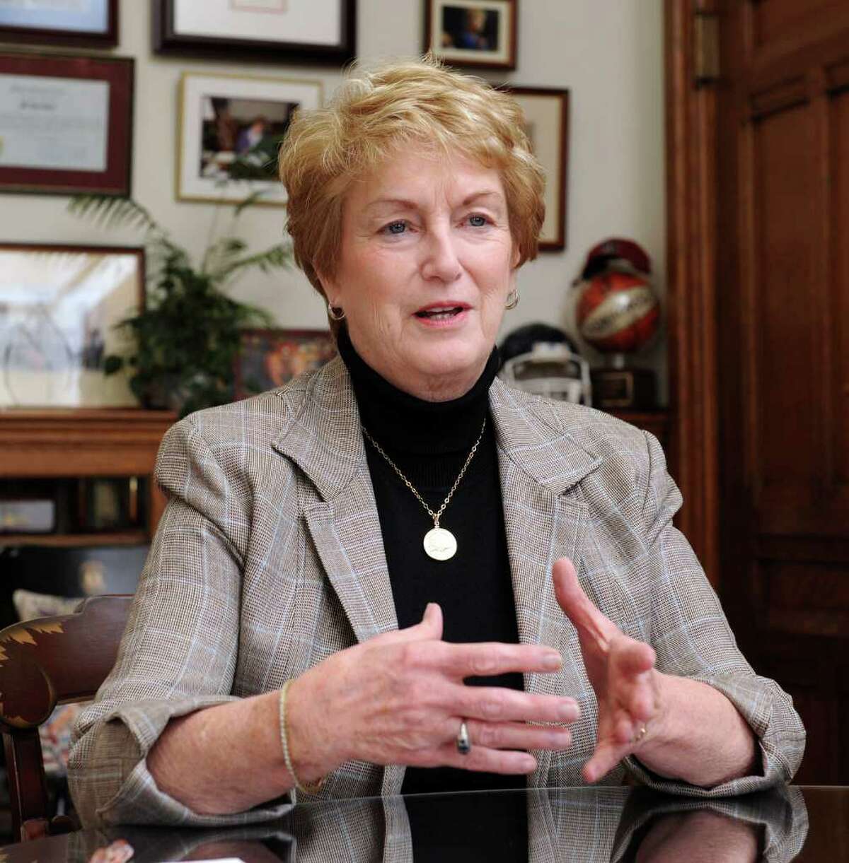 'Accidental governor' Jodi Rell leaves mixed legacy