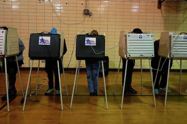 FACT FOCUS: Only some driver's licenses usable for voter registration ...