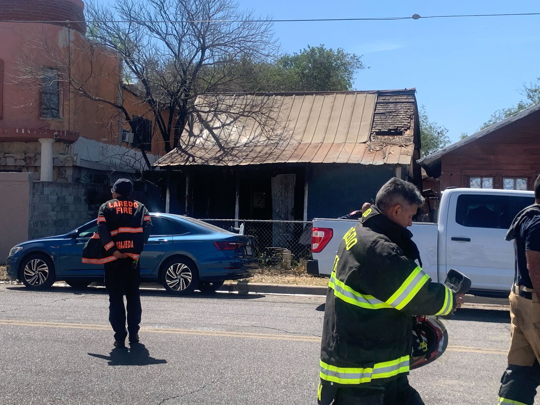 Laredo crews contain Scott Street house fire; resident evaluated