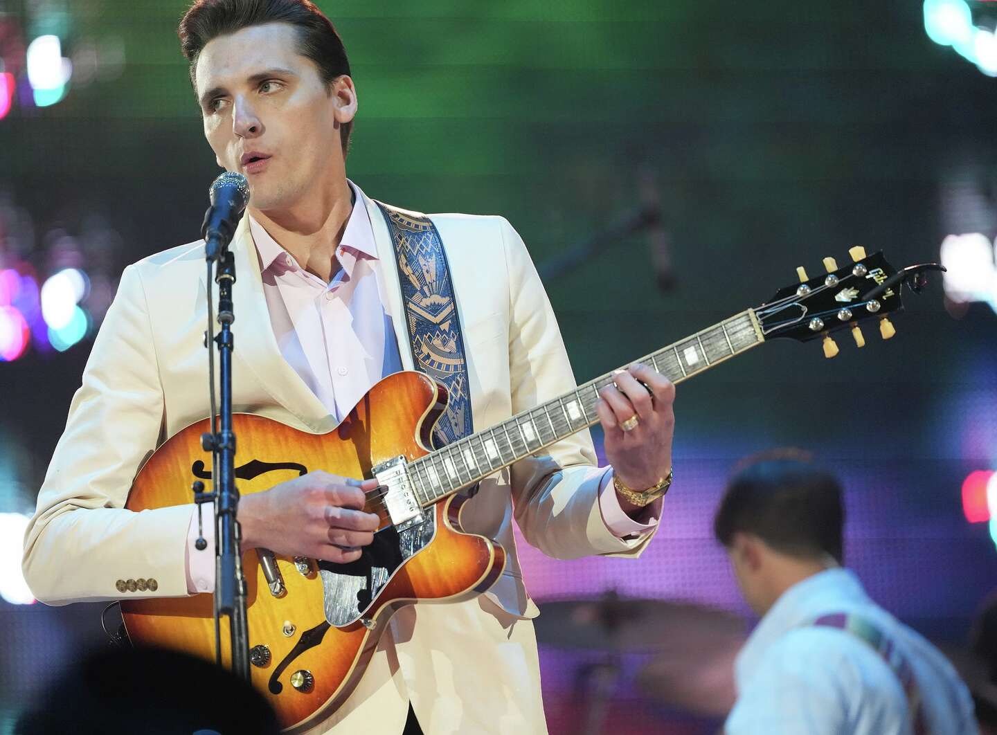 Houston rodeo review: The Red Clay Strays debut new song for 62,000