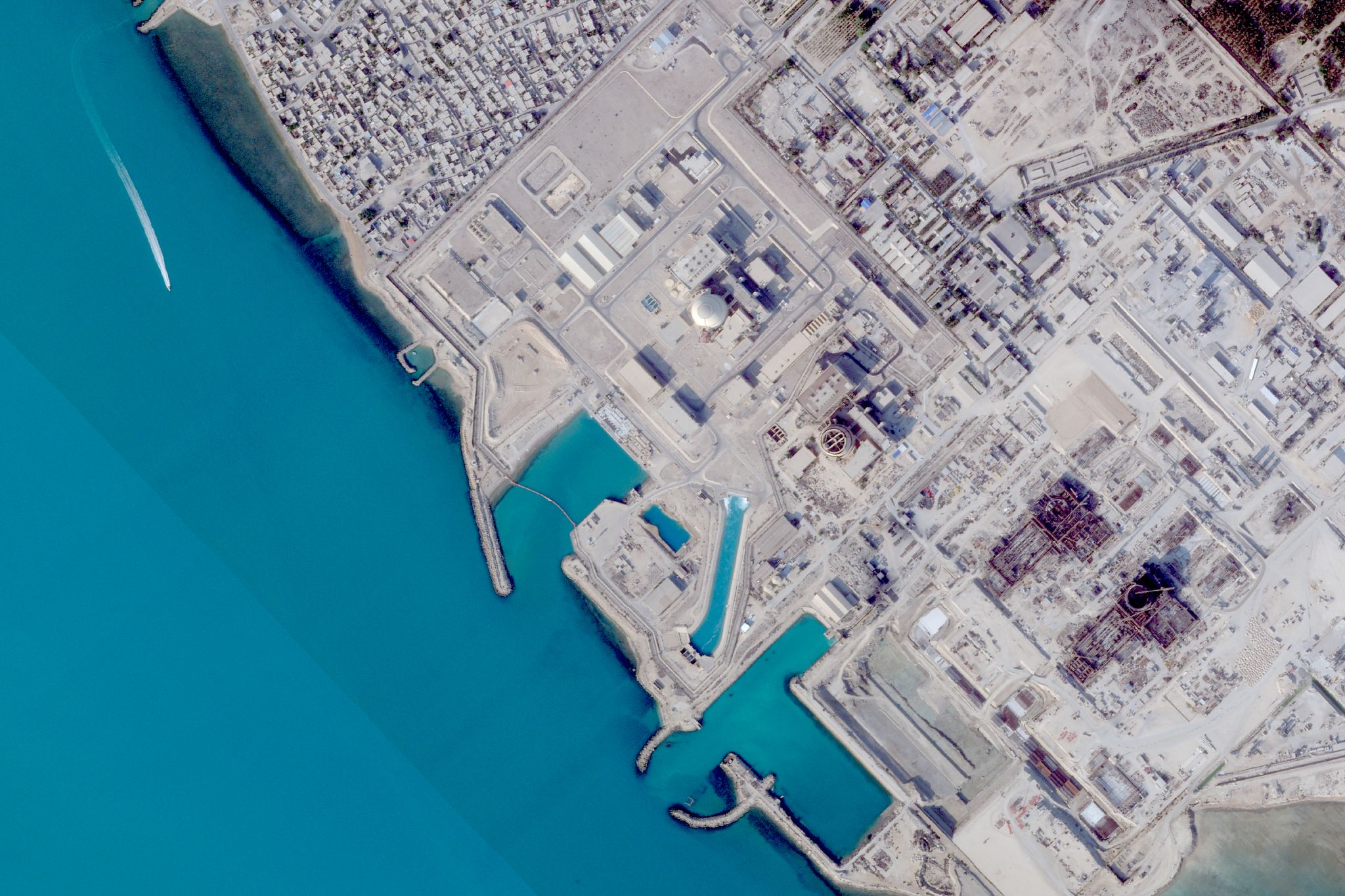 What to know about Iran's Bushehr nuclear power plant after report of ...