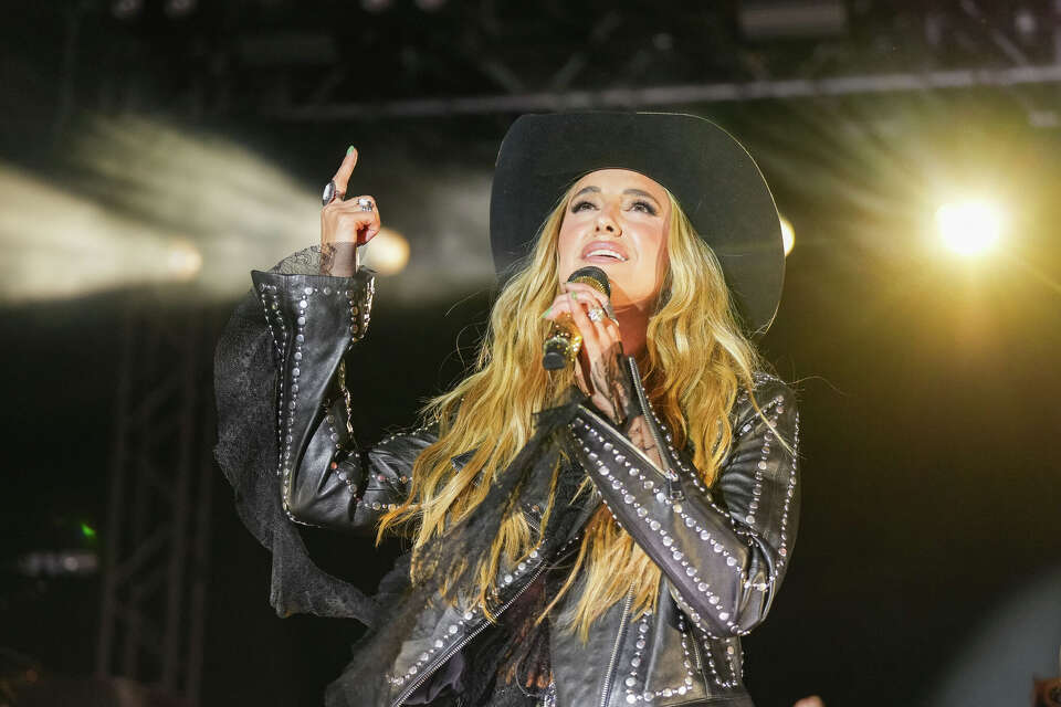 Why Lainey Wilson's SXSW Stubb’s show had low turnout