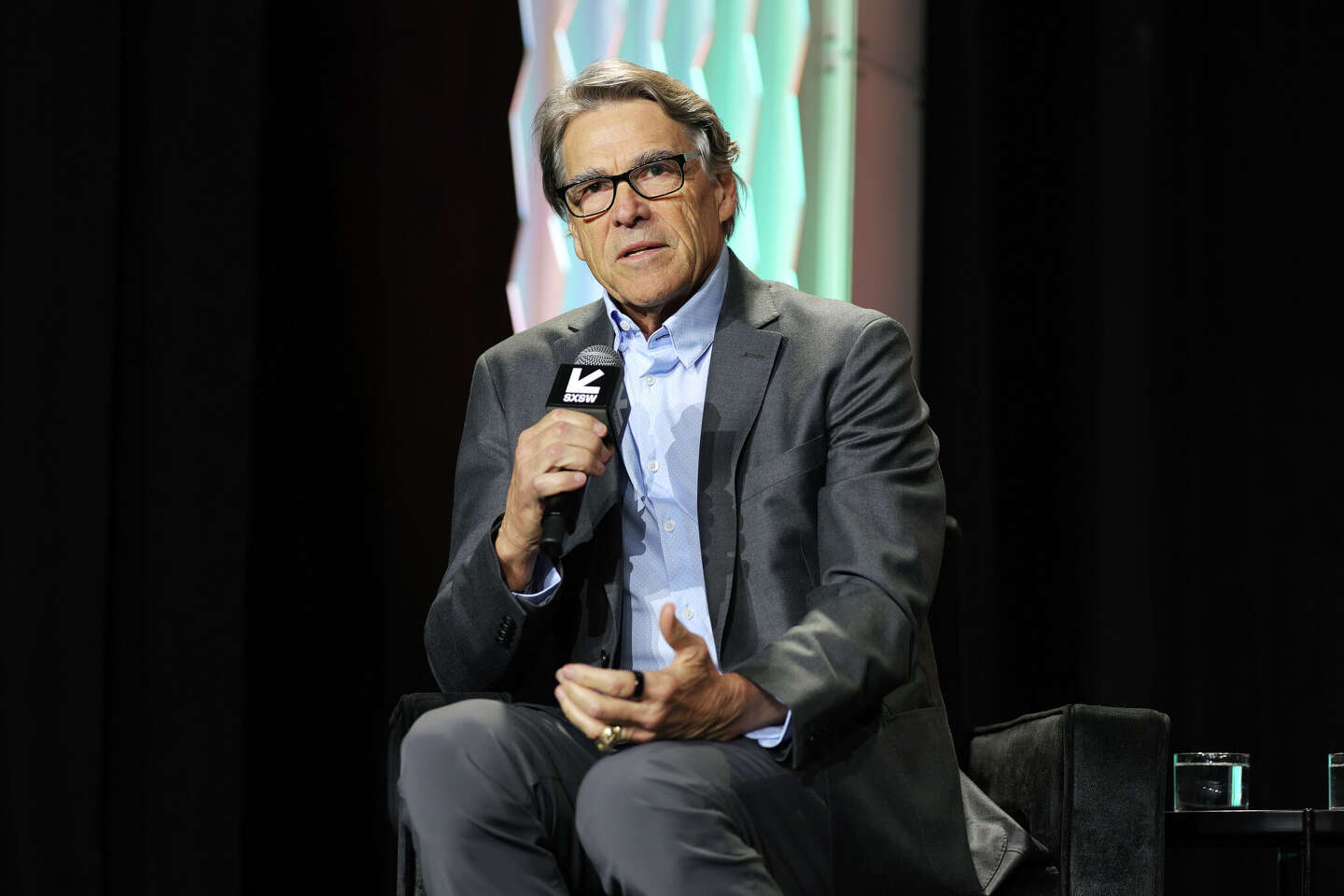 Former Texas Gov. Rick Perry advocates for psychedelic drug ibogaine