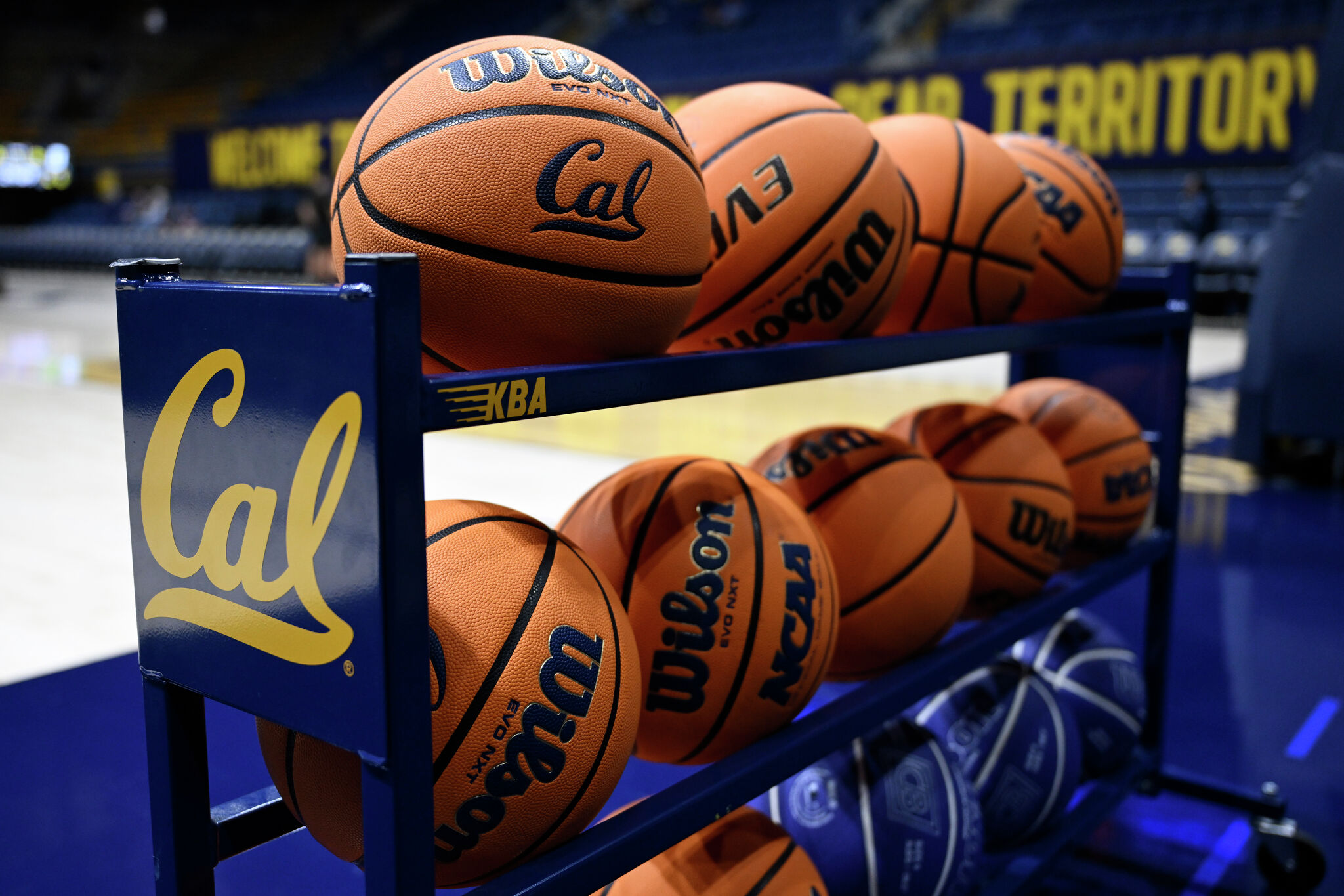 March Madness coach says Cal facility issue caused player injury
