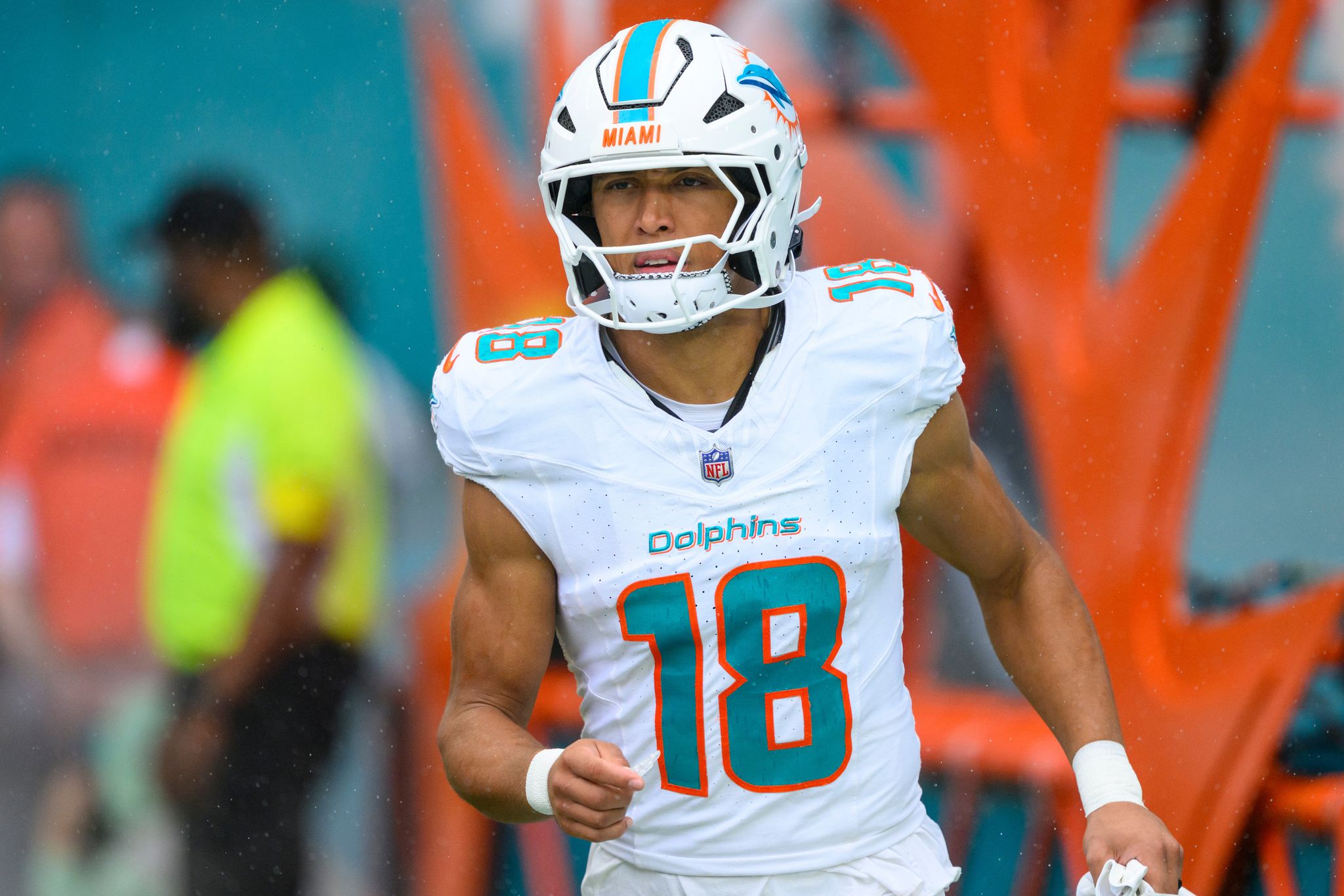 Colts sign linebacker Akeem Davis-Gaither and wide receiver Nick ...