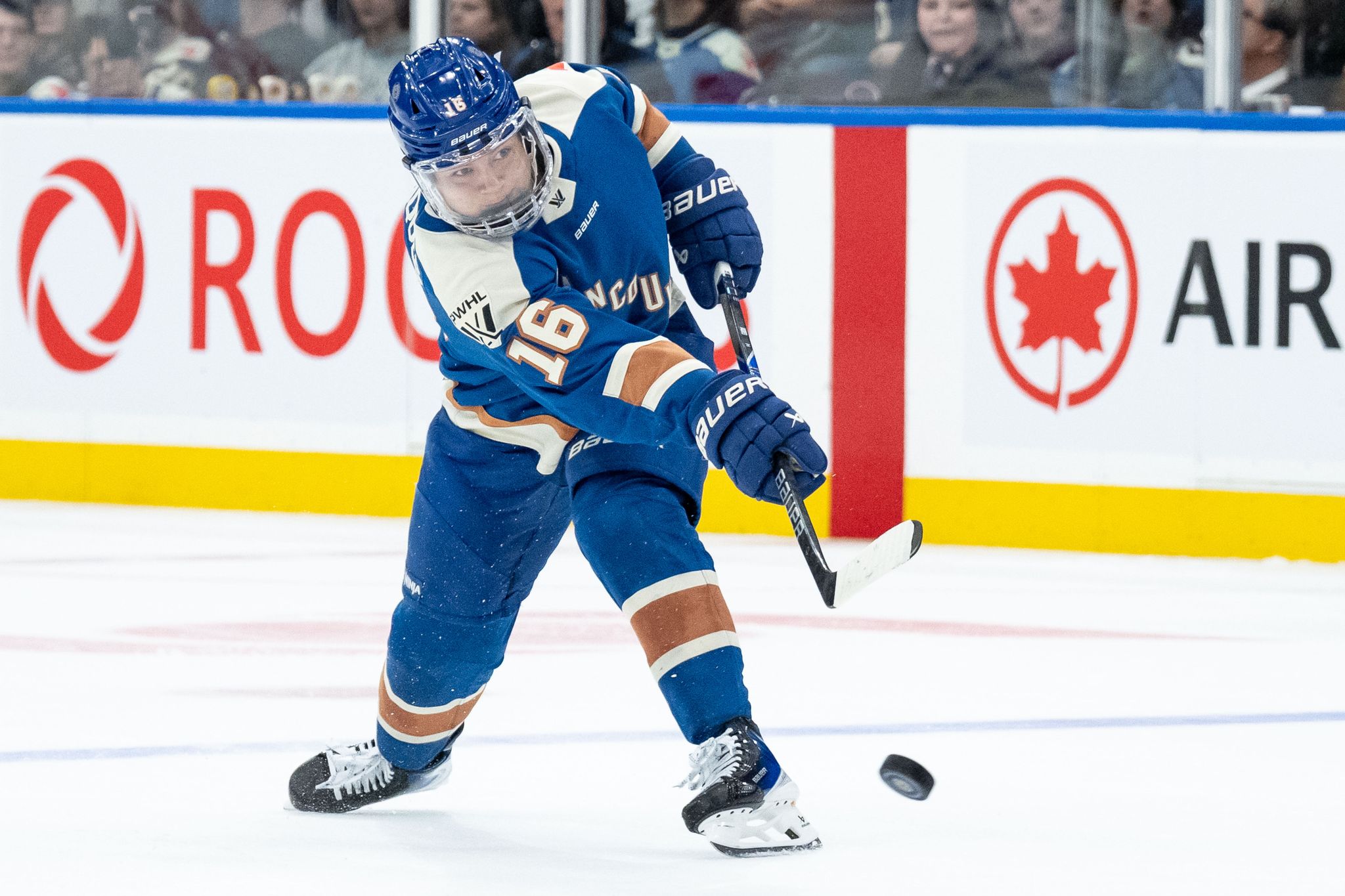 Vancouver Goldeneyes beat the New York Sirens 5-2 as Anna Segedi scores ...