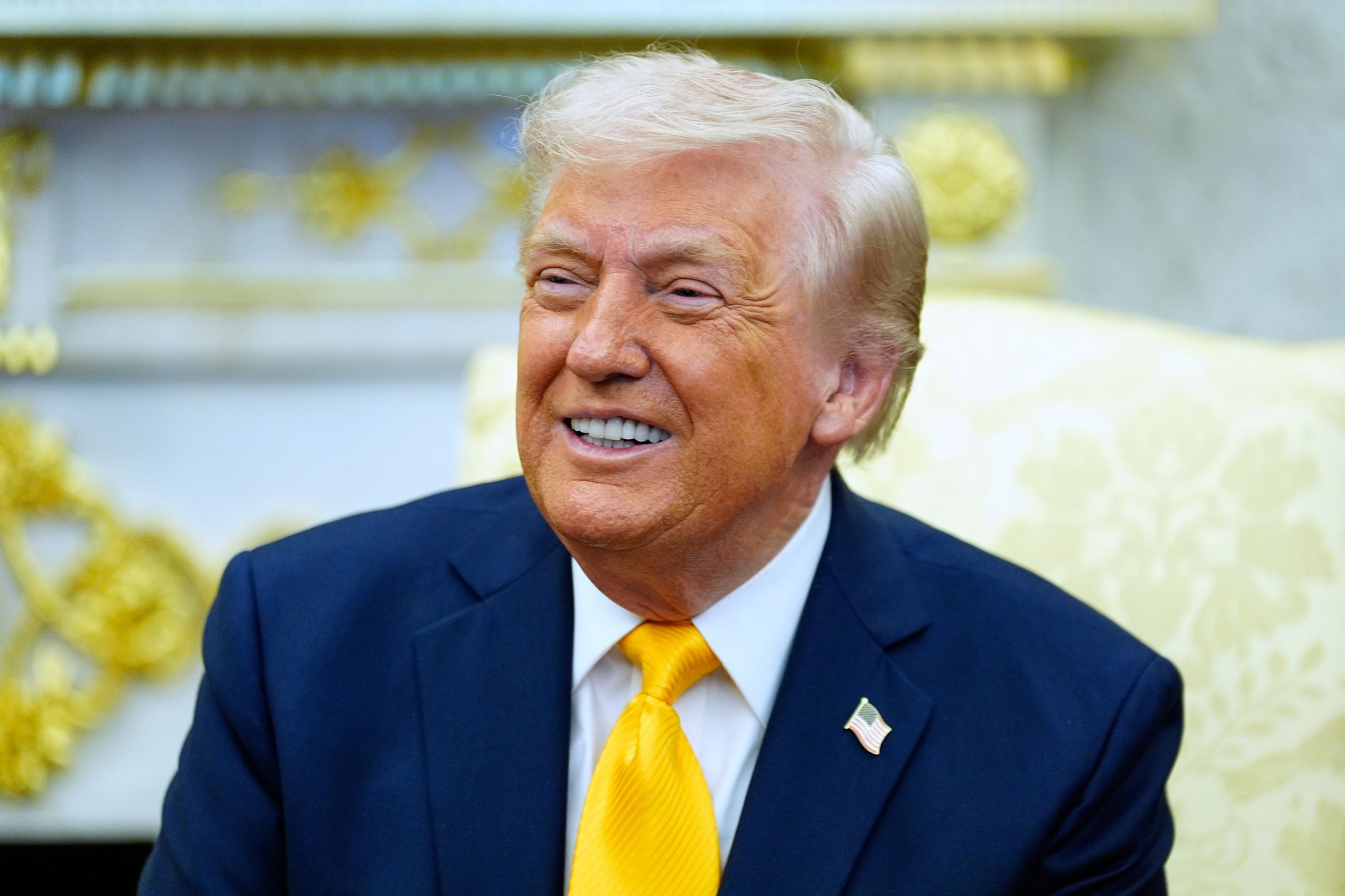 US Mint can begin producing Trump commemorative gold coin after arts ...