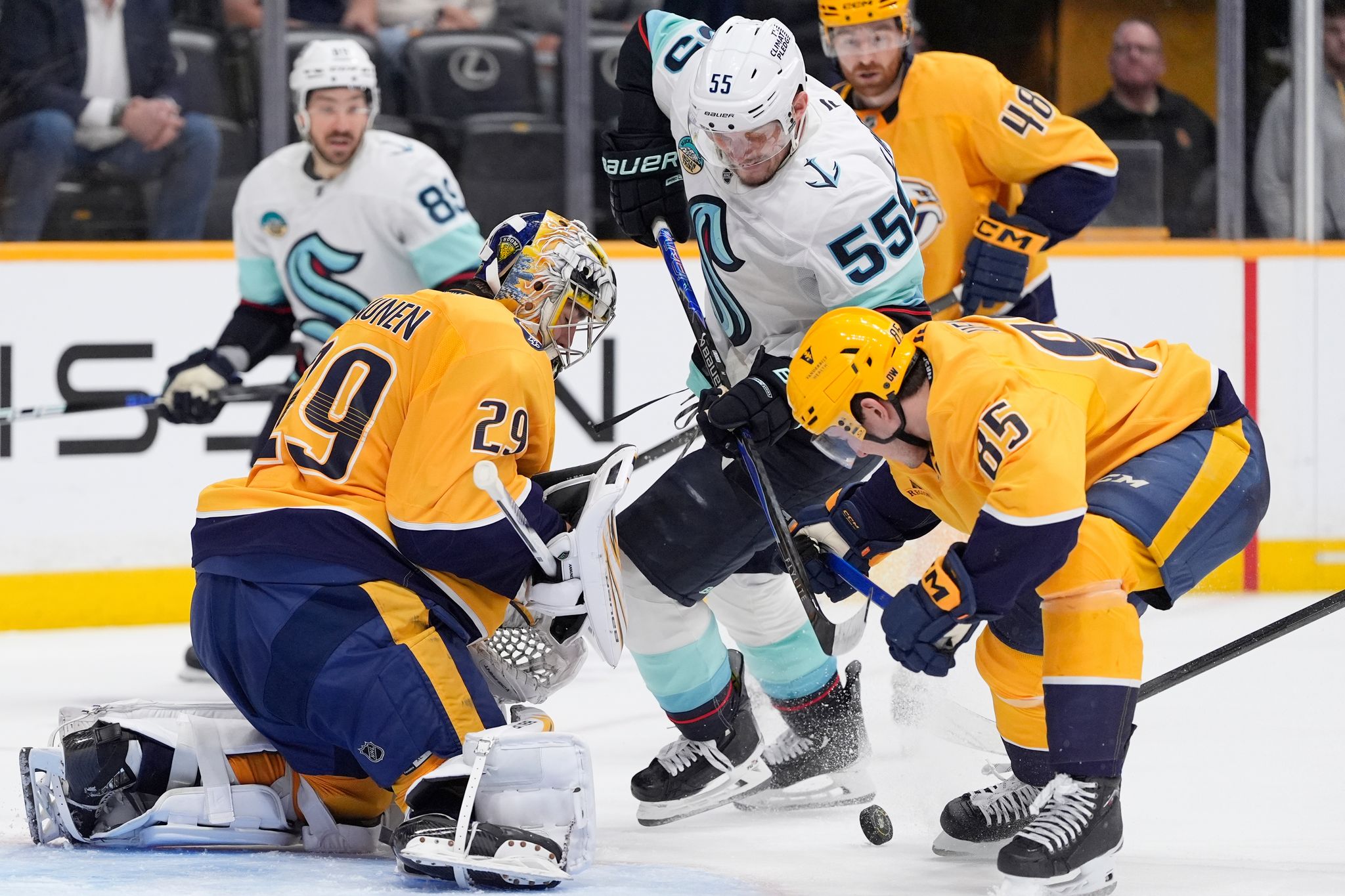 Forsberg, Annunen lead Predators over Kraken 3-1