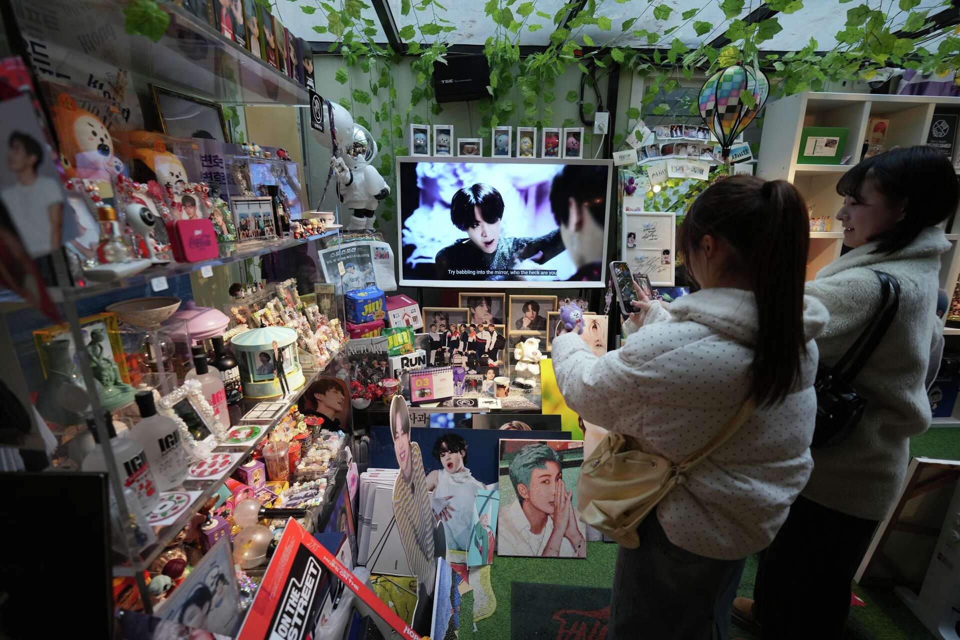 Photos show Seoul as K-pop group BTS stages its comeback show
