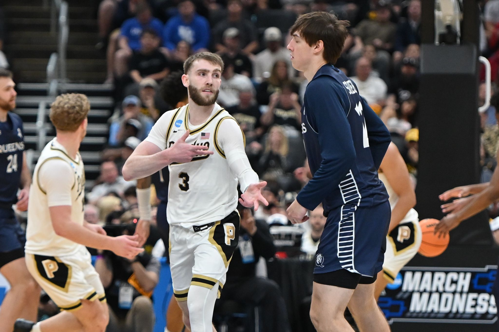 Purdue's Smith sets Division I career assists record in rout of Queens ...