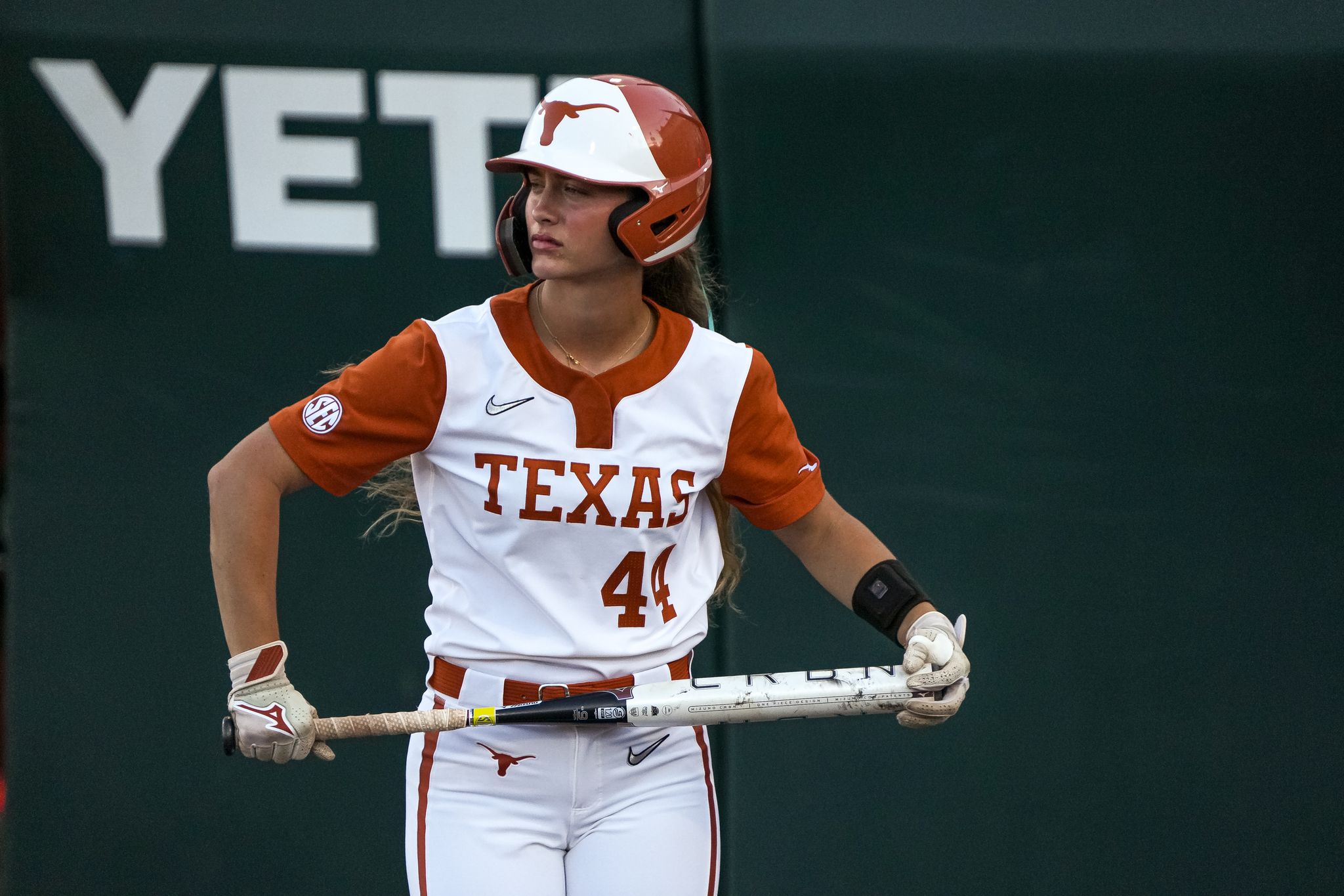 Texas softball's Kaiah Altmeyer picks perfect time for first 2026 HR