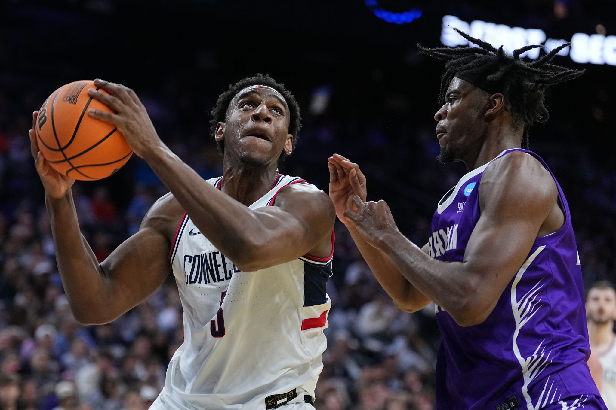 Tarris Reed Jr. has 31 points and 27 rebounds as No. 2 UConn beats ...