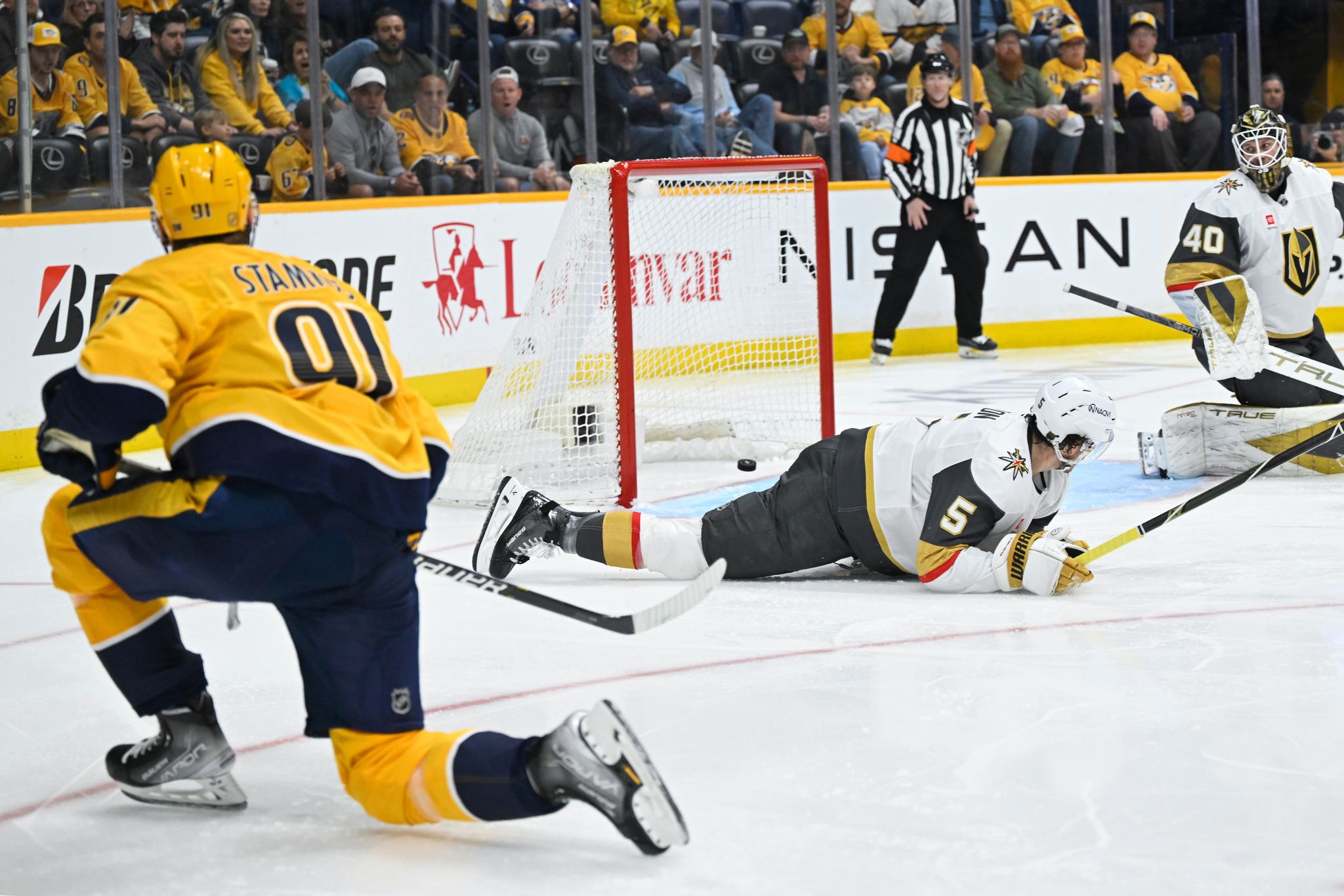 Stamkos' 3-point game powers the Predators to a 4-1 win over the Golden ...
