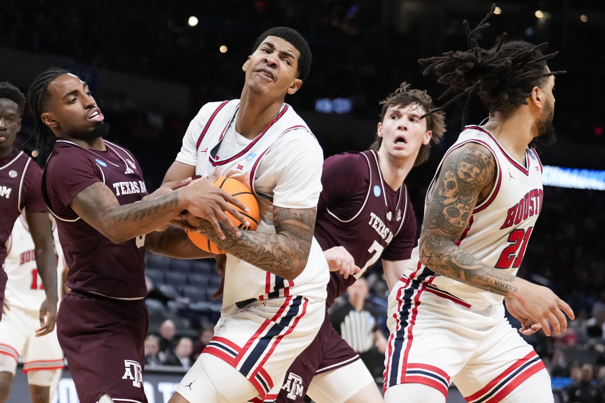 Houston basketball: Freshman Chris Cenac Jr.'s rebounding prowess