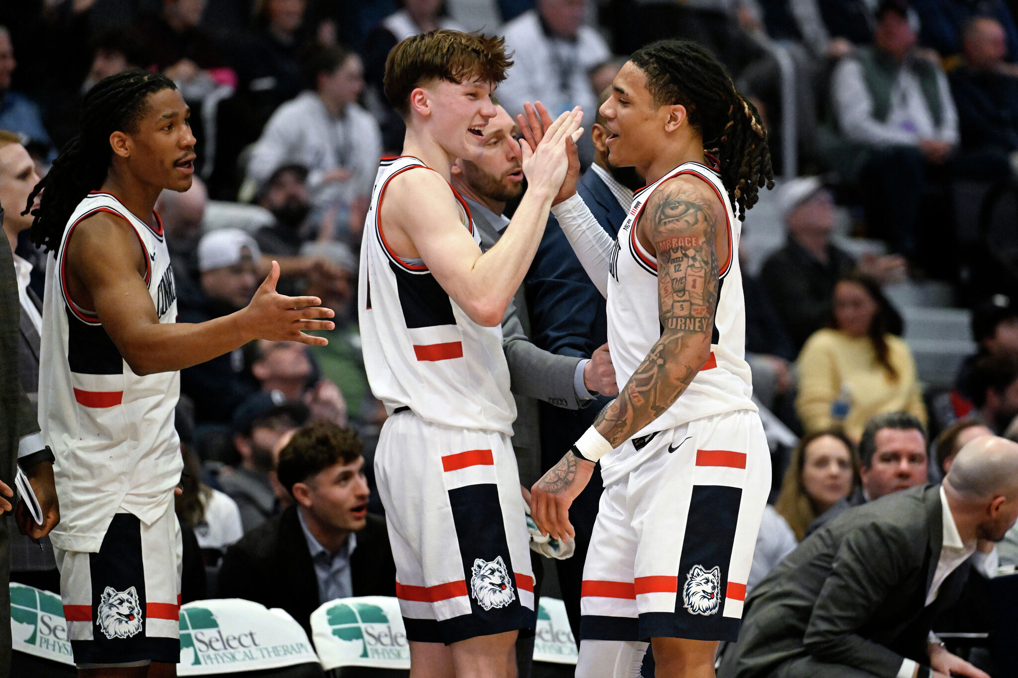 UConn's Solo Ball, Braylon Mullins continue shooting woes