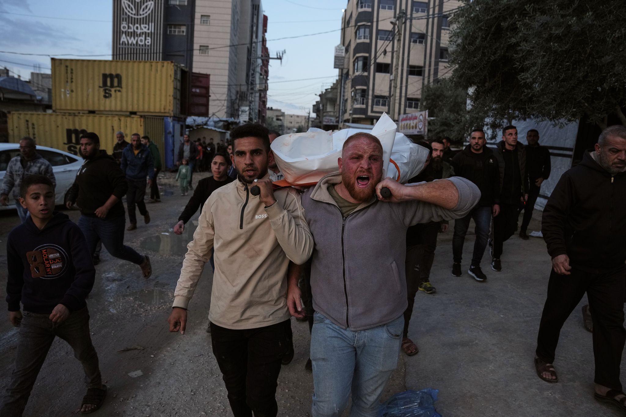 Israeli settlers smash cars and set fires in the West Bank as 4 ...