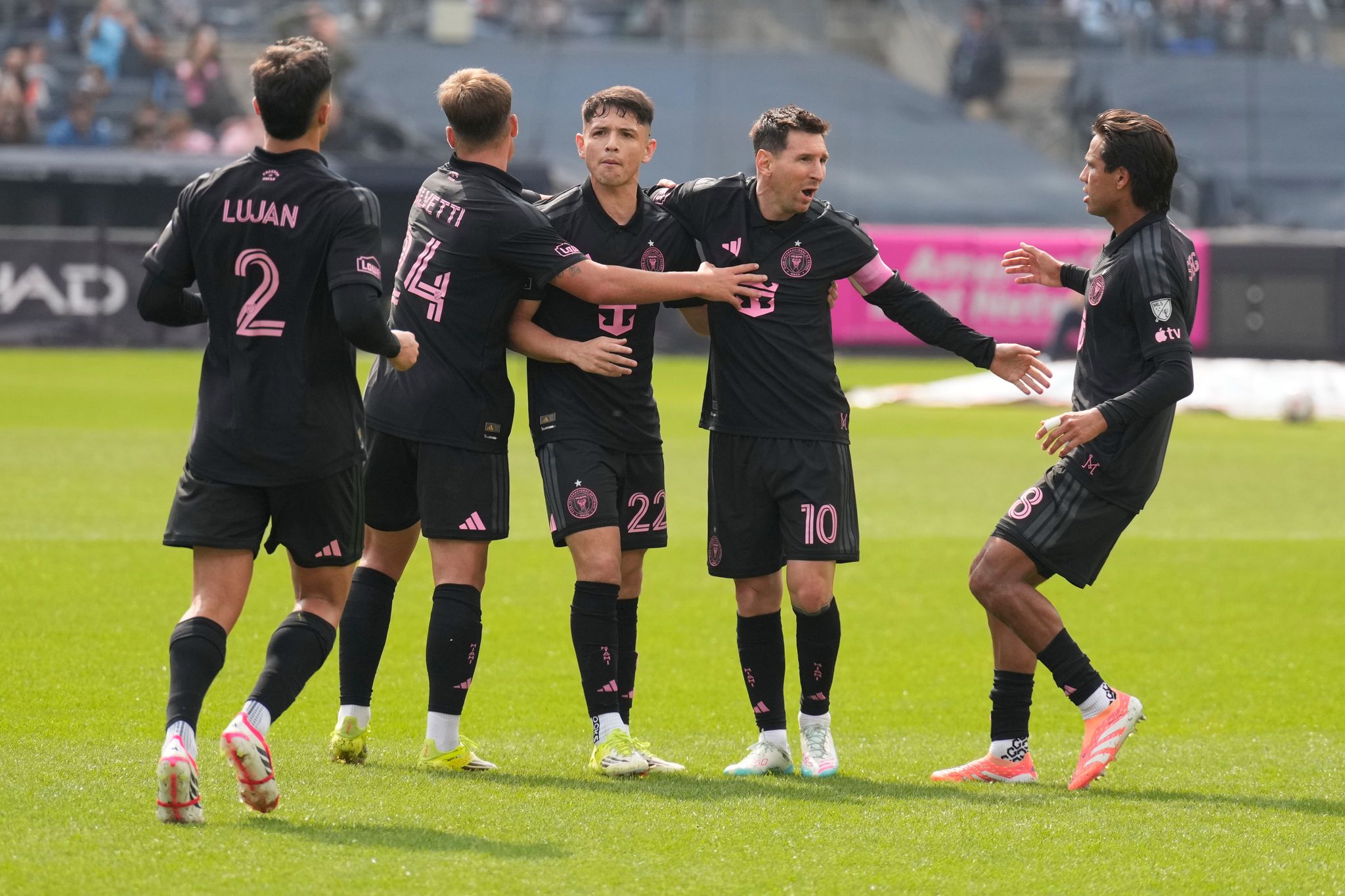Lionel Messi y Micael dos Santos impulsan remontada del Inter Miami 3-2 ...