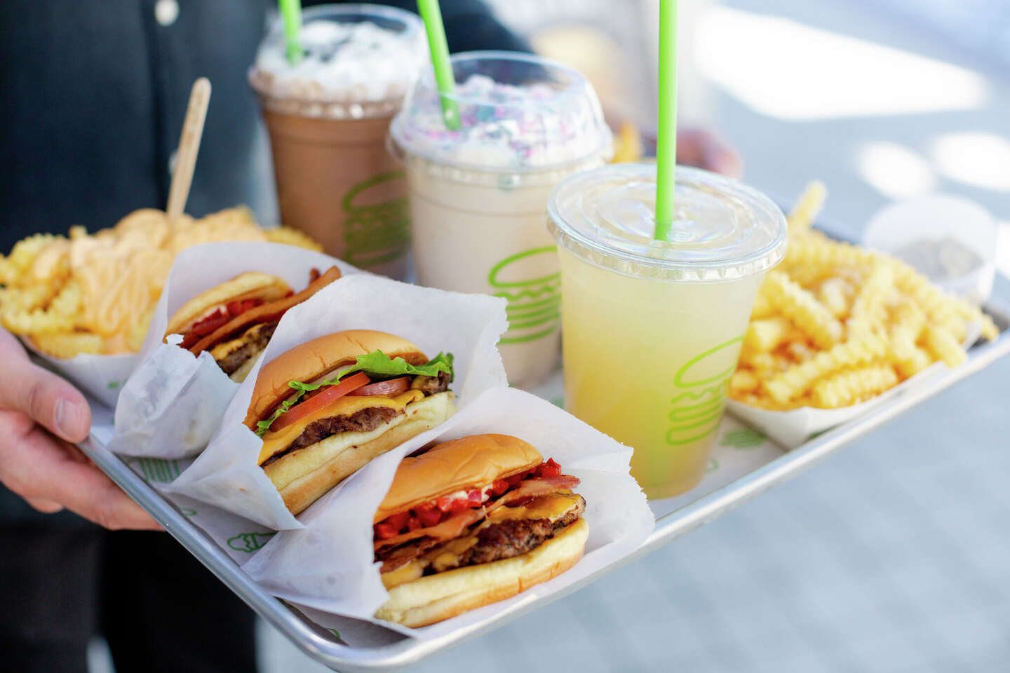 Shake Shack sets opening date for innovative Houston store