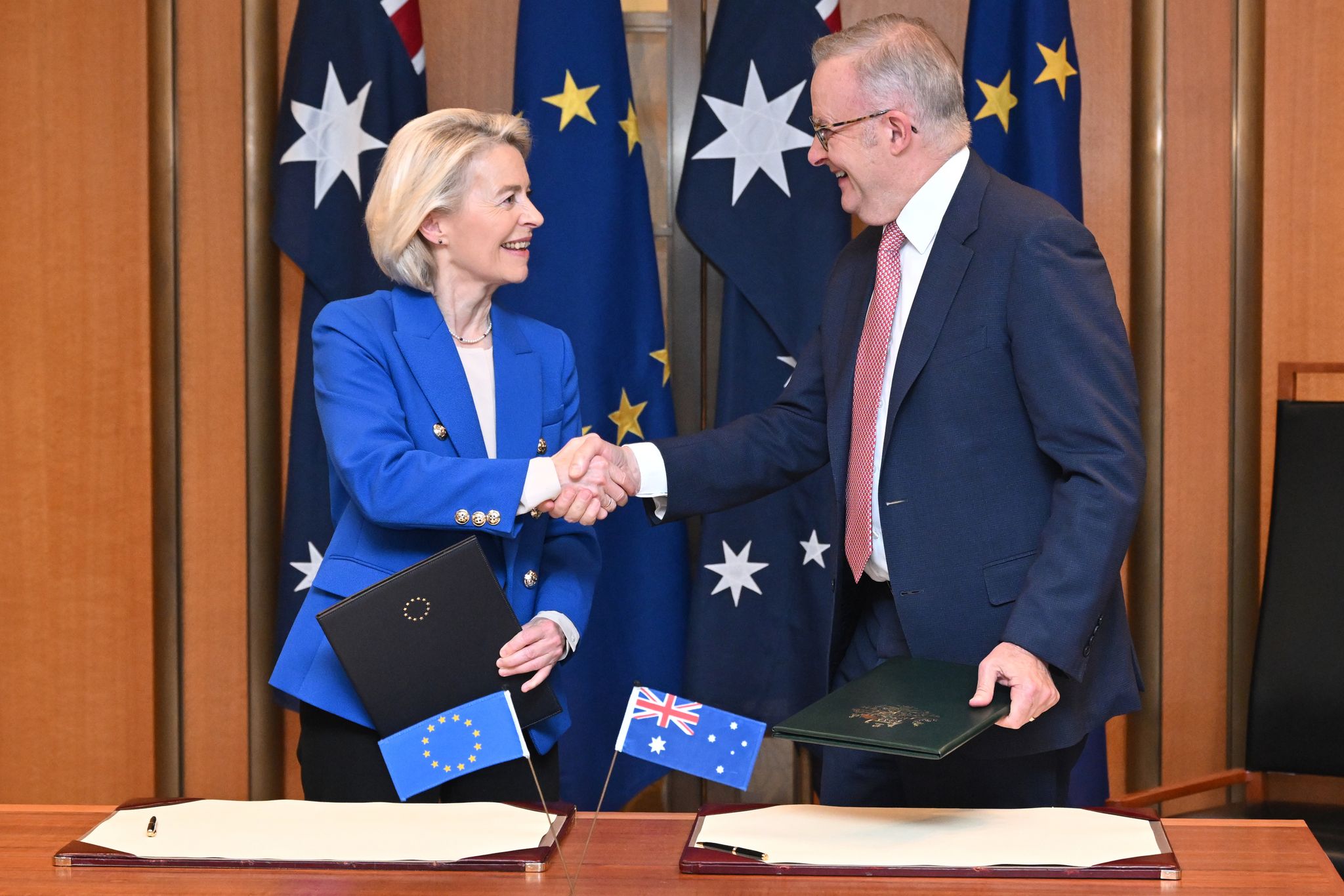 EU and Australia sign free trade pact and announce a new defense ...