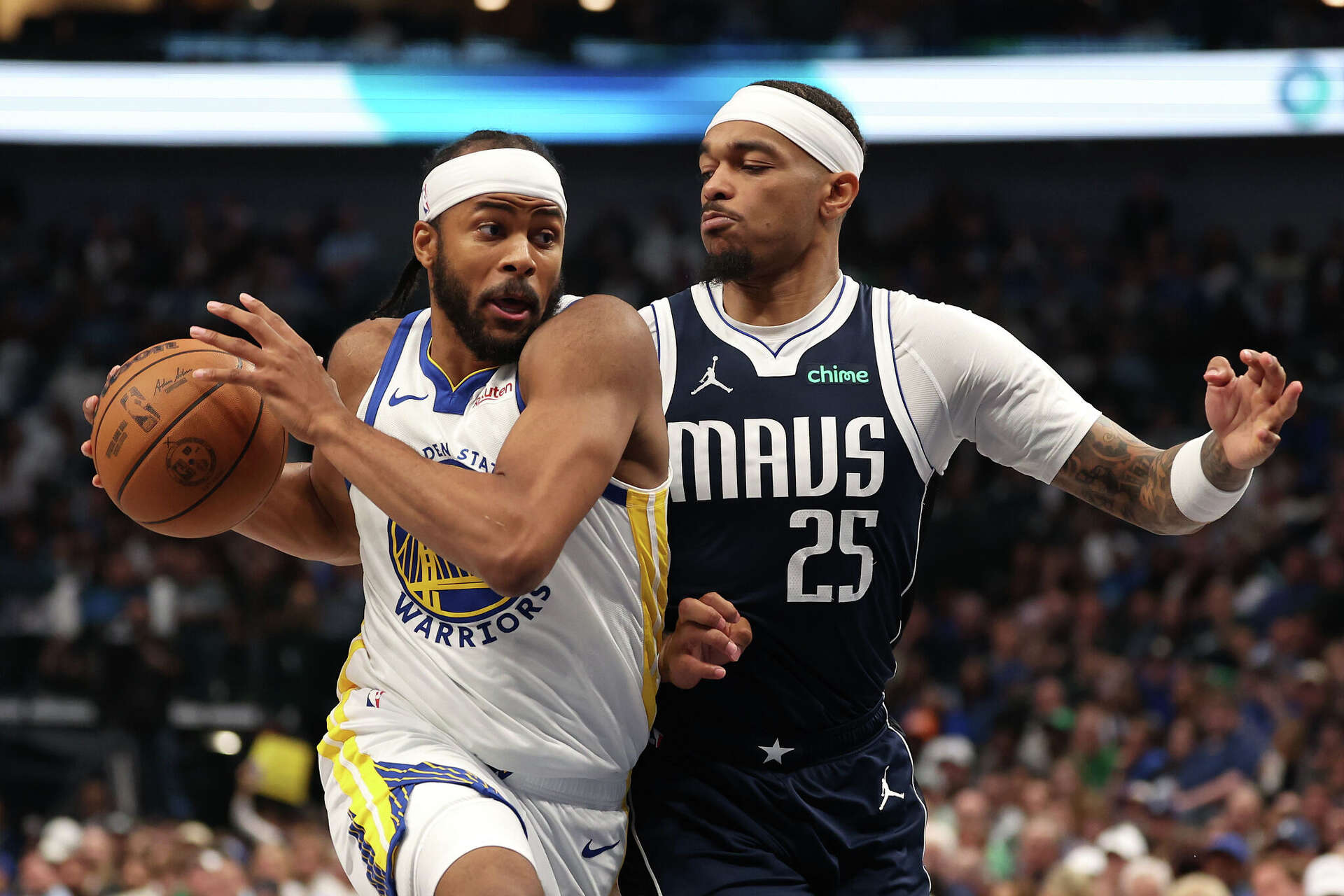 Warriors win in OT, but lose Moses Moody to a serious left knee injury