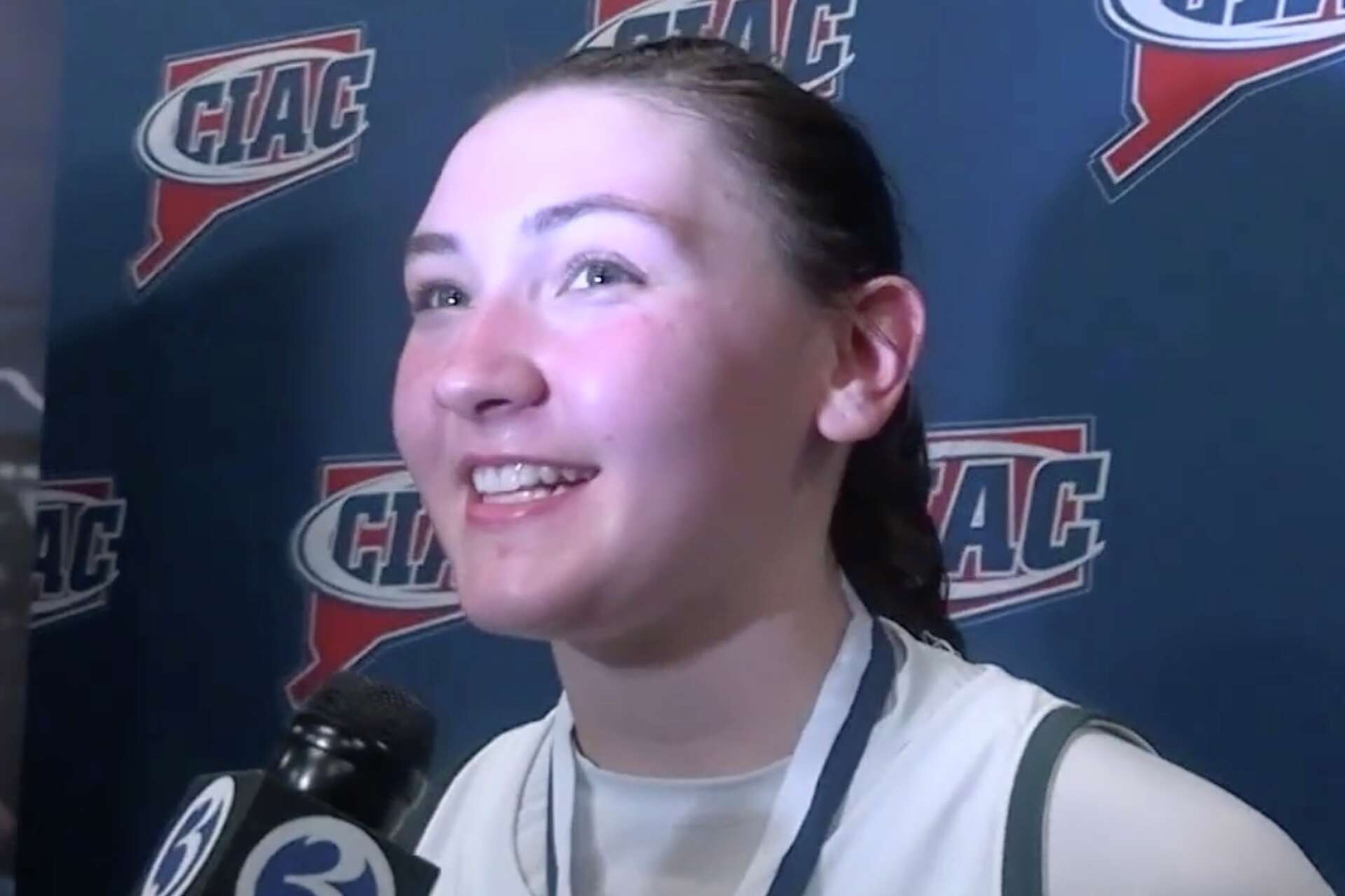 UConn basketball alum Kara Wolters training Coventry's Hailey Mayo
