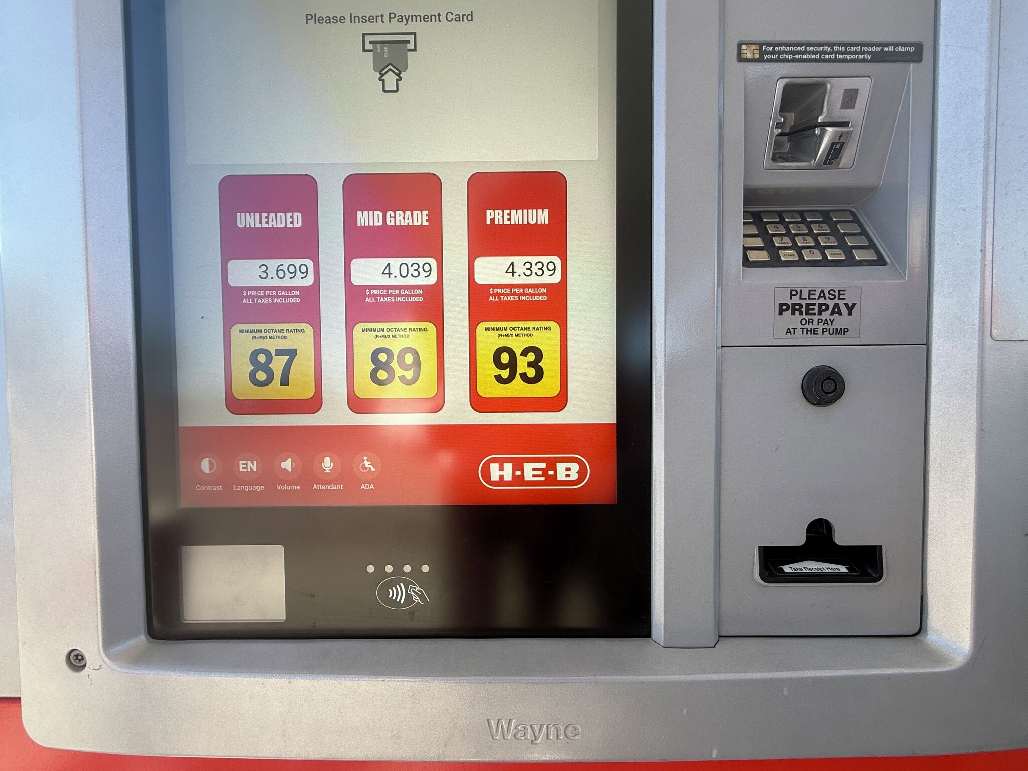 H-E-B digital gas pumps raises questions on screen time