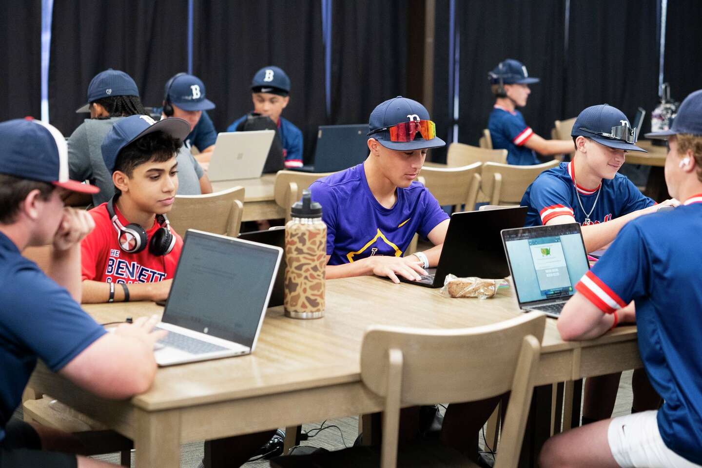 Here's what tech policies look like at Houston-area schools