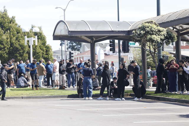 Stonestown Galleria reopens after SF police threat investigation