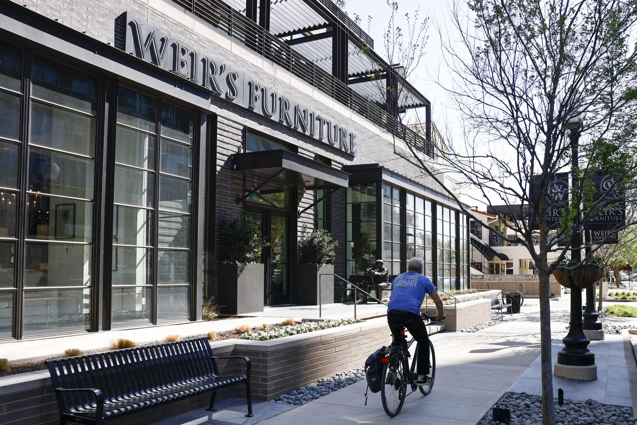 Dallas furniture fixture Weir's is closing after nearly eight decades