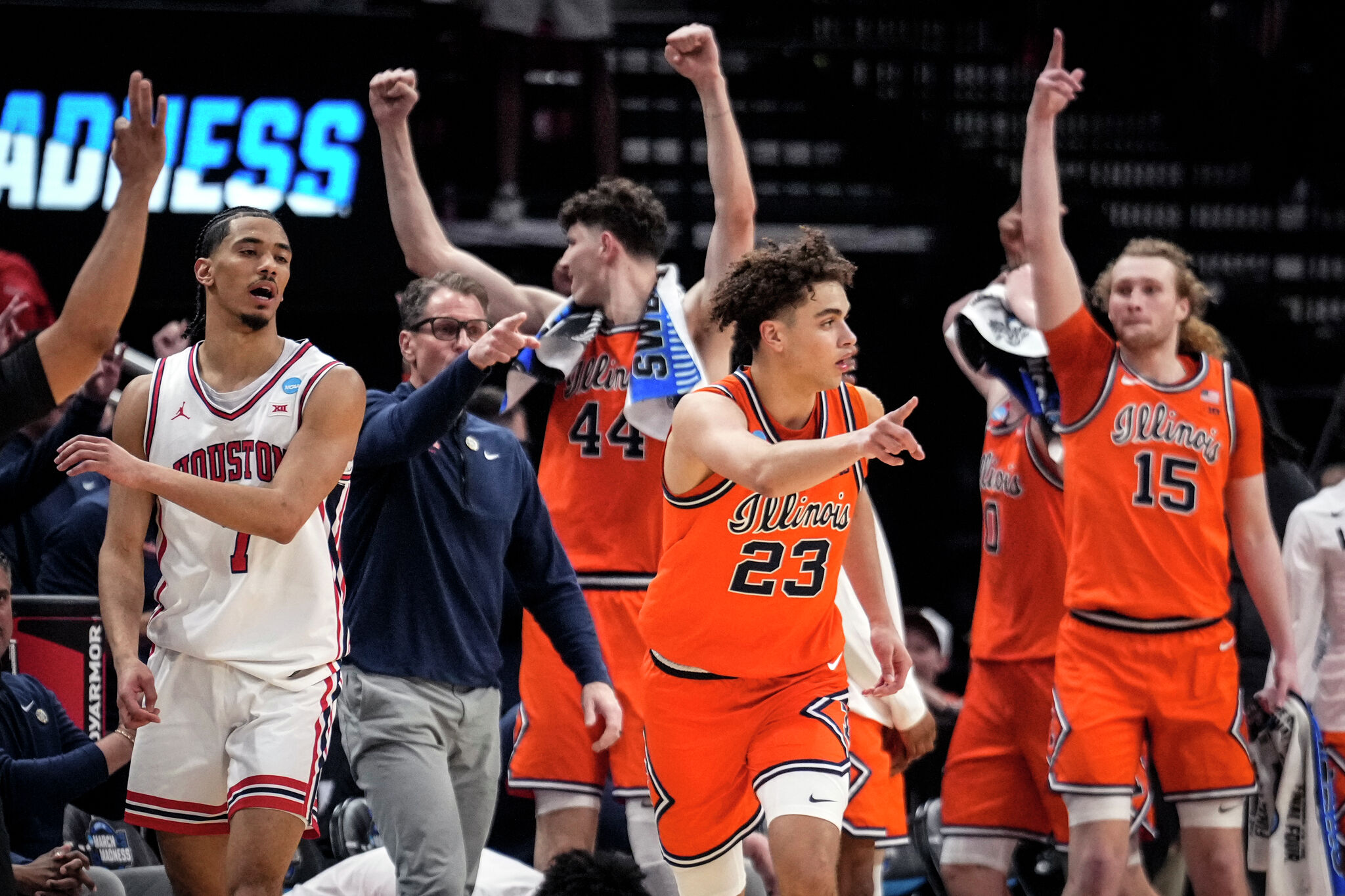 March Madness schedule: Elite 8 scores for Illinois, Duke basketball