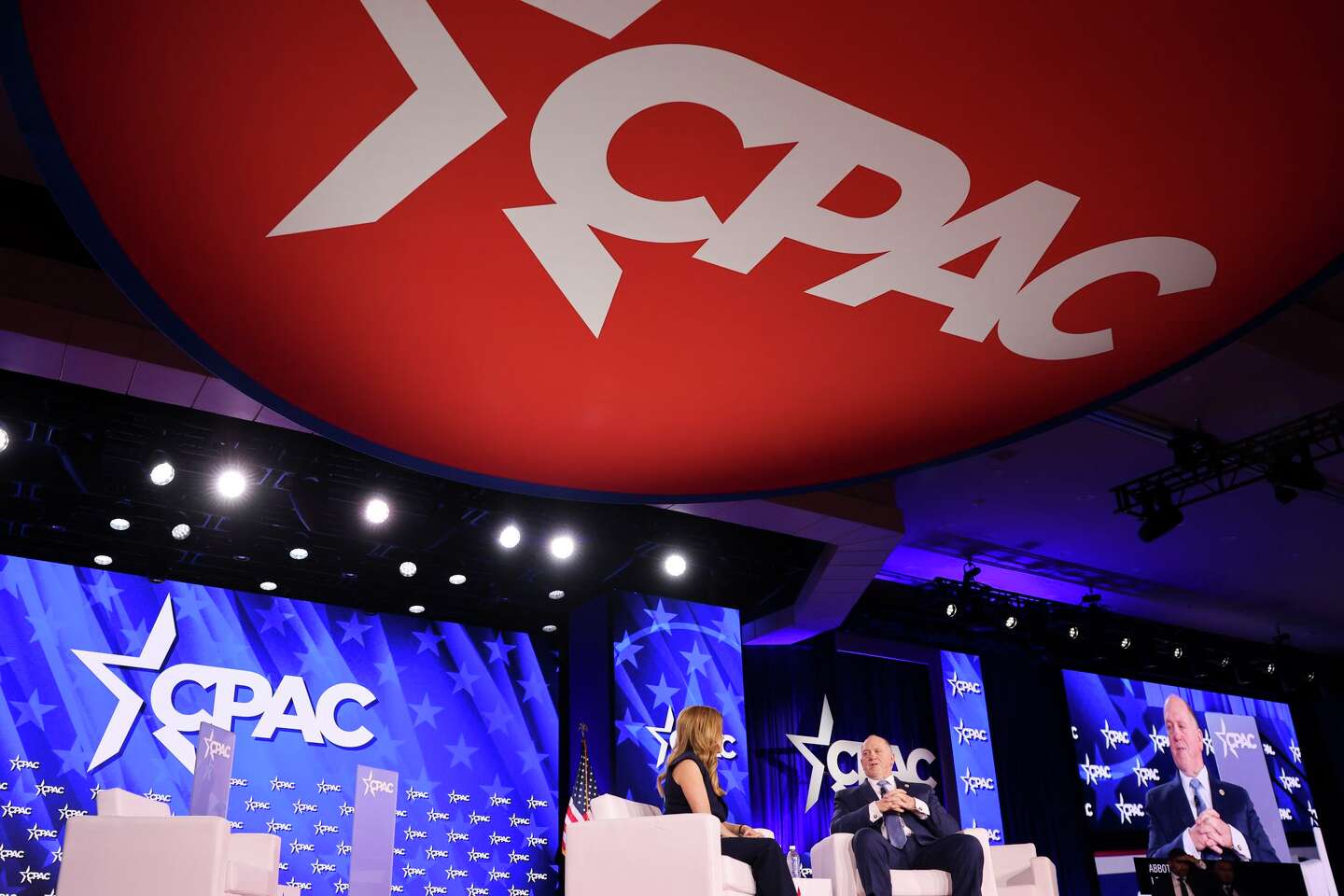 CPAC cheers question on impeachment hearings for President Trump