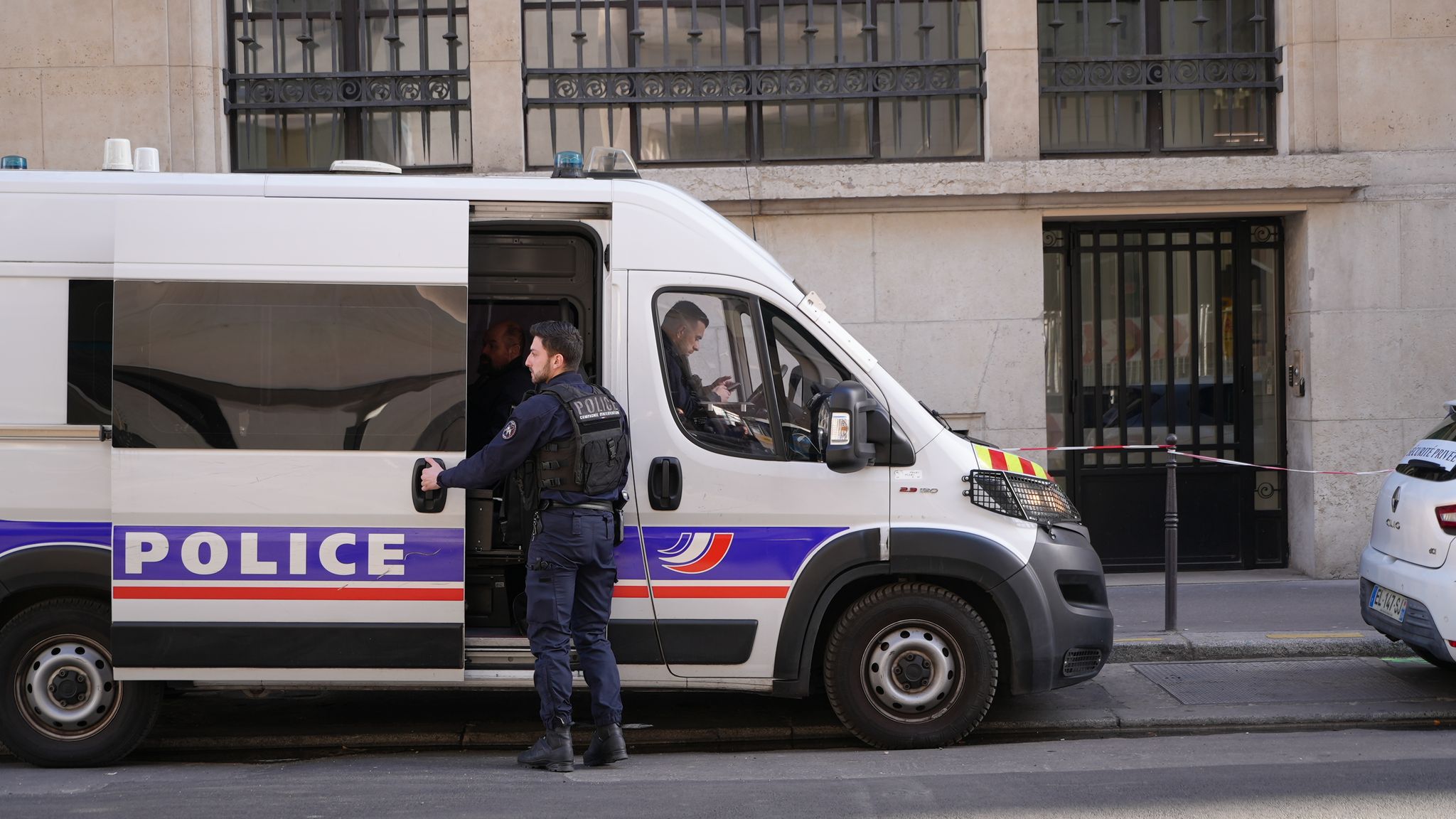 French prosecutors seek detention for 4 suspects in foiled Paris Bank ...