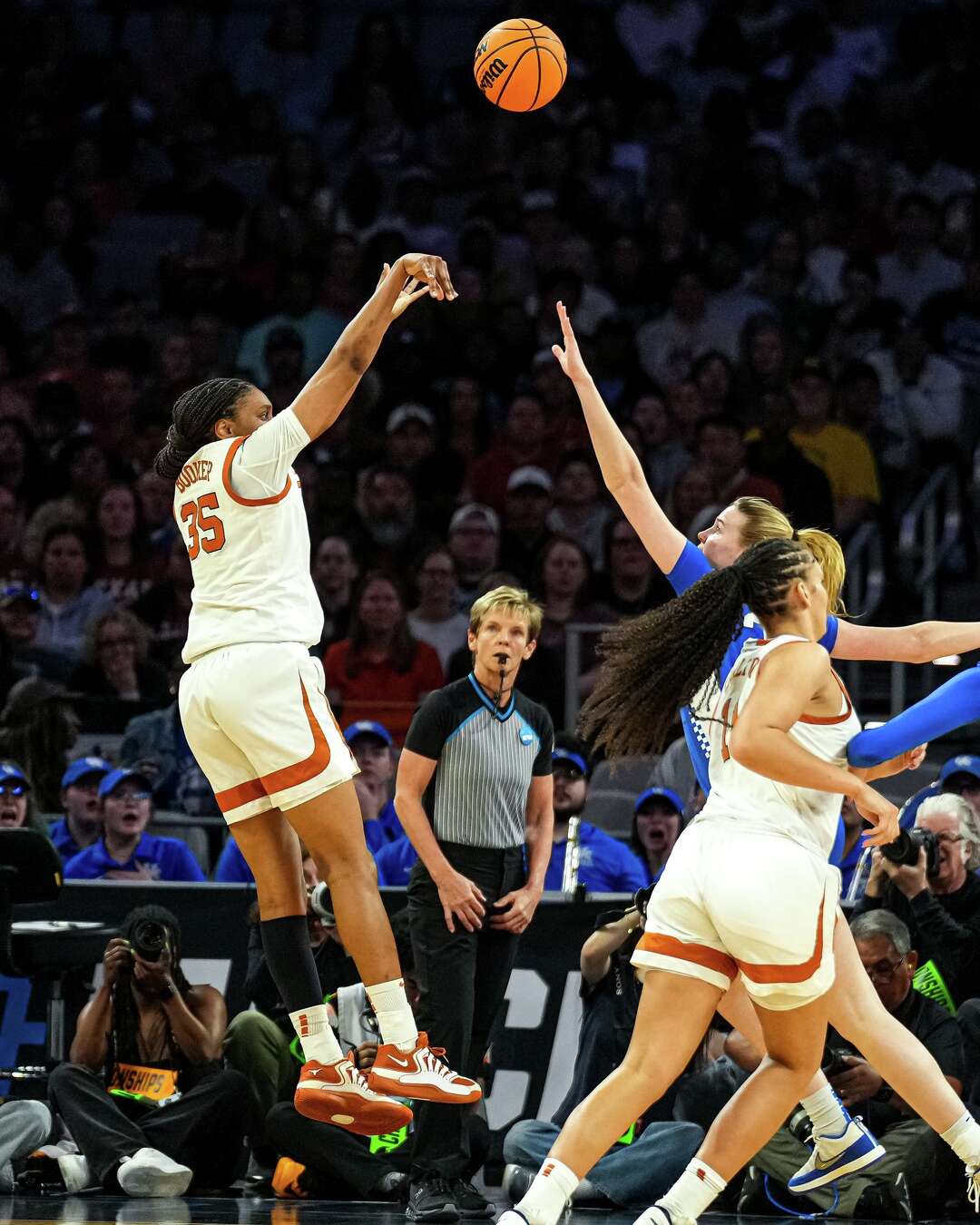 March Madness: Longhorns women's basketball understands UT tradition