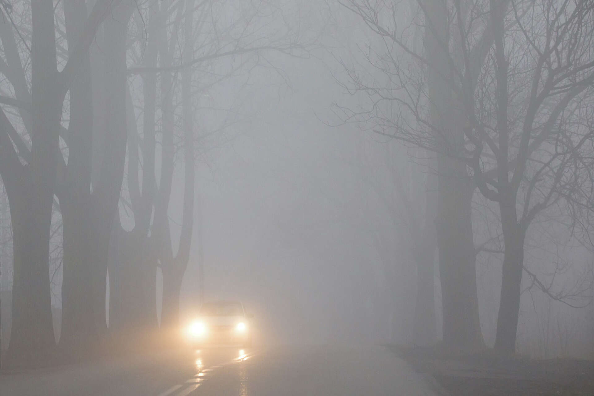 Strong cold front barreling toward Texas to plummet temps
