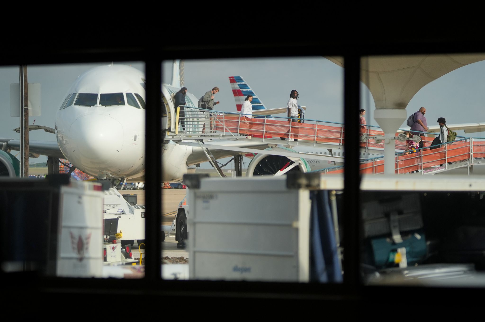 Austin-Bergstrom airport delays extended by FAA through Friday