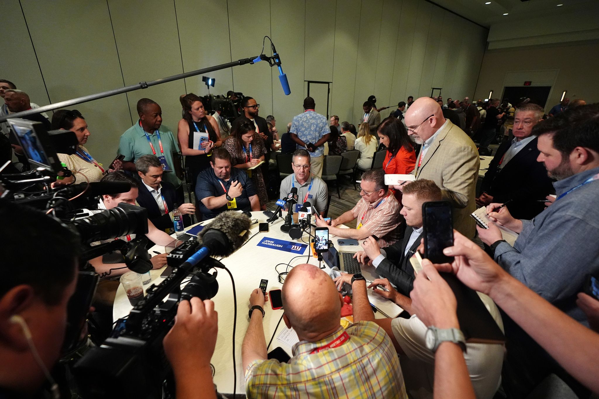 Options vary for veteran QBs Aaron Rodgers, Kirk Cousins, Jimmy ...