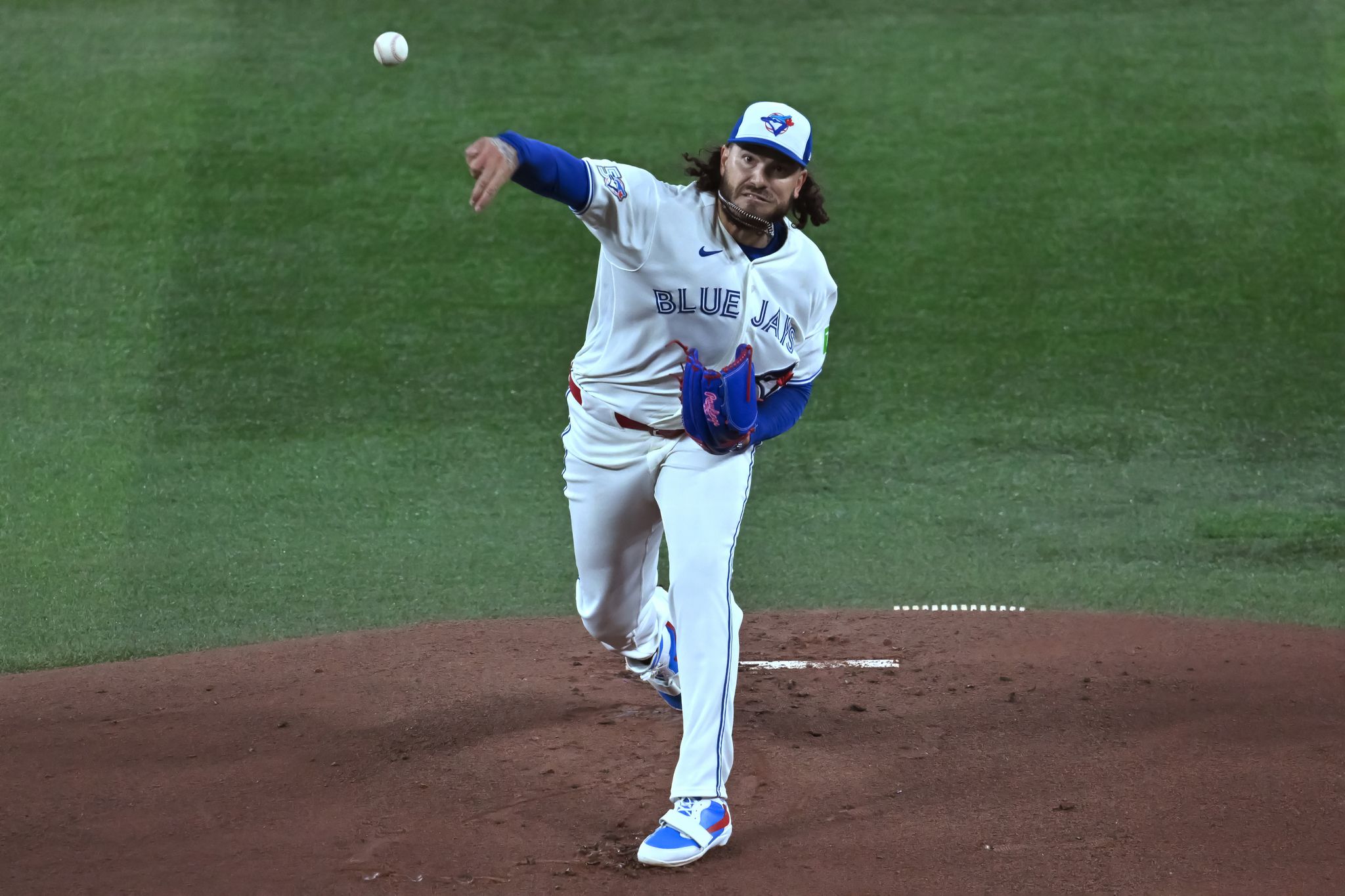 Blue Jays RHP Ponce likely out for season because of knee surgery; Kirk ...
