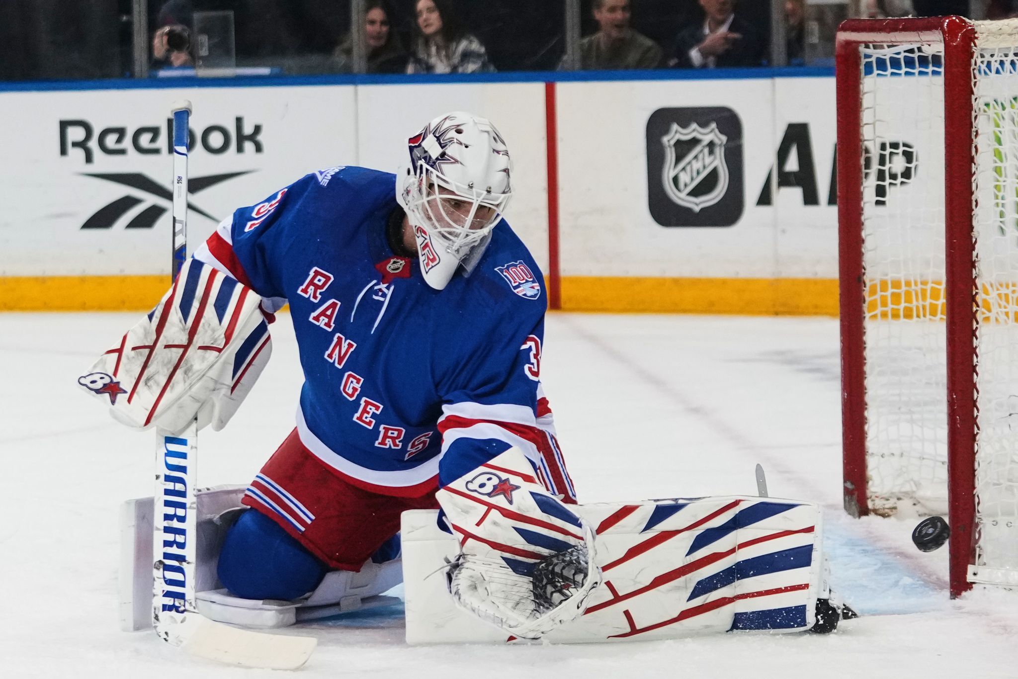 Shesterkin, Markstrom have rare goalie fight at Madison Square Garden
