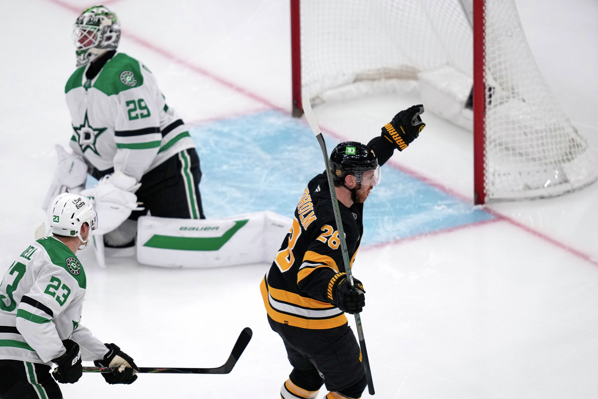 Stars' 'work ethic' lacking as losing skid continues vs. Boston
