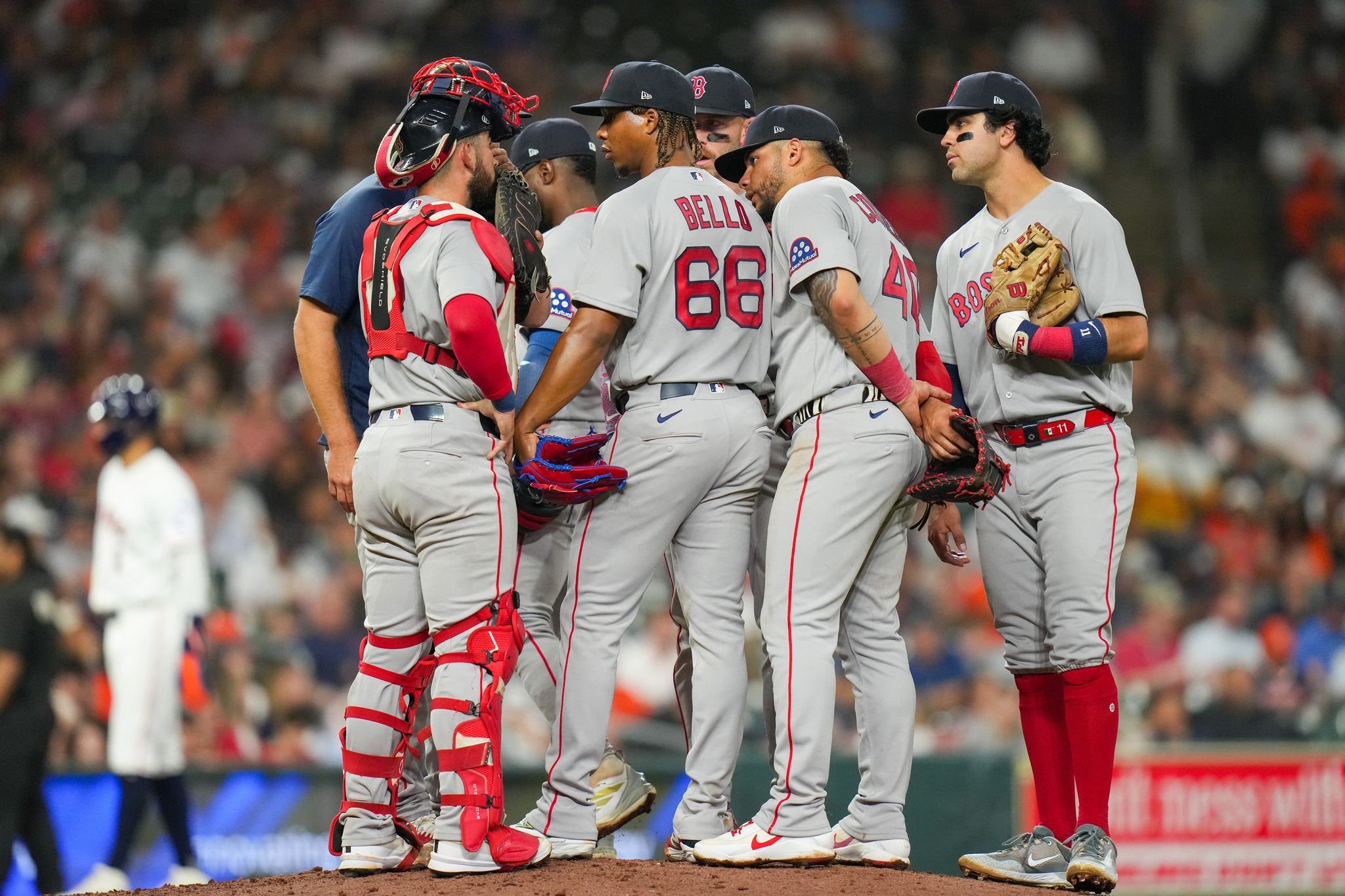 Umpire loses track of count, leading to walk instead of strikeout for ...