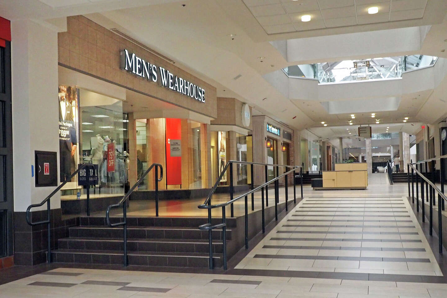 Crystal Mall conversion to Electric Boat moves forward